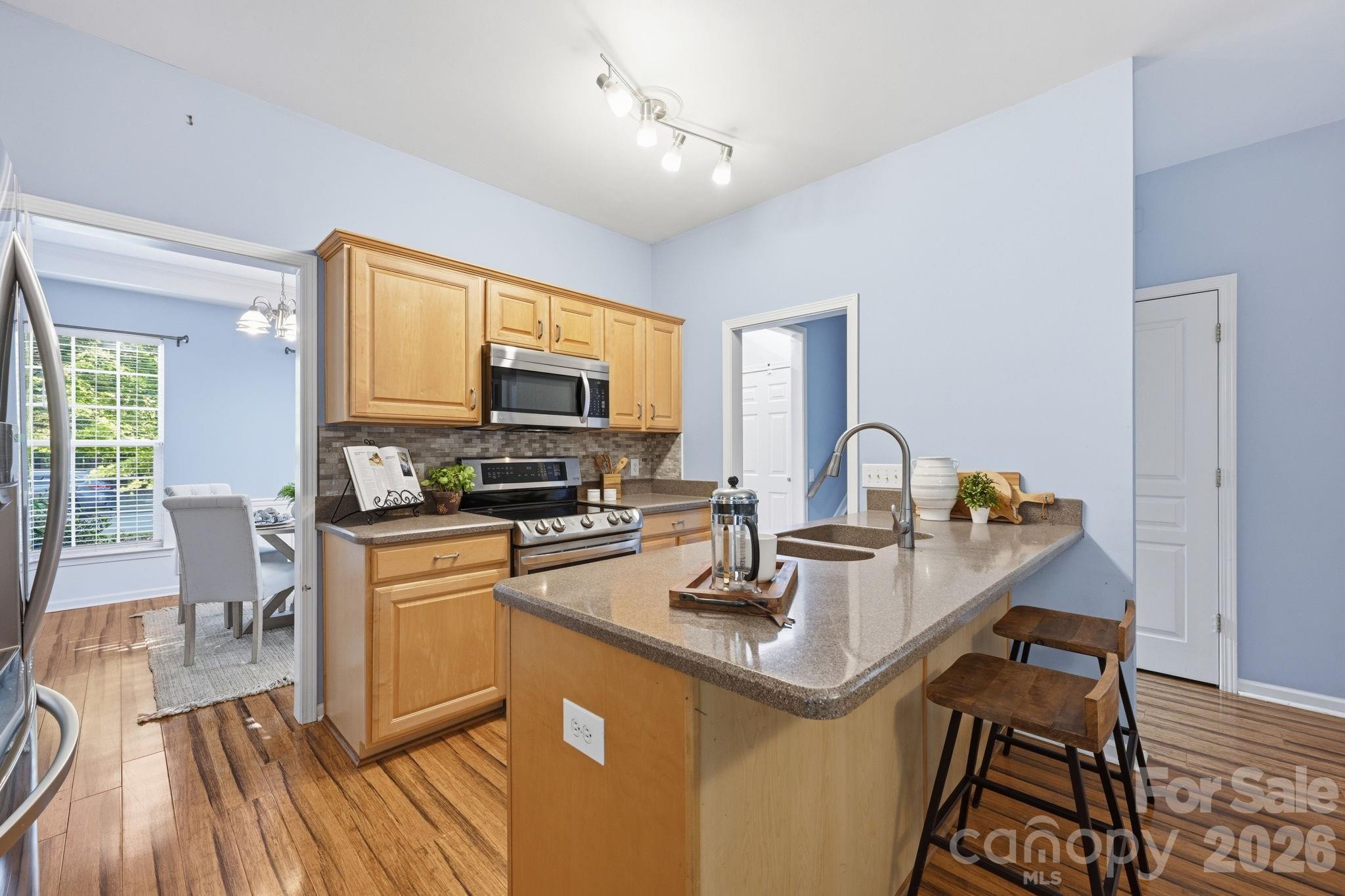 Photo 8 of 9420 Kestral Ridge Drive, Charlotte, NC