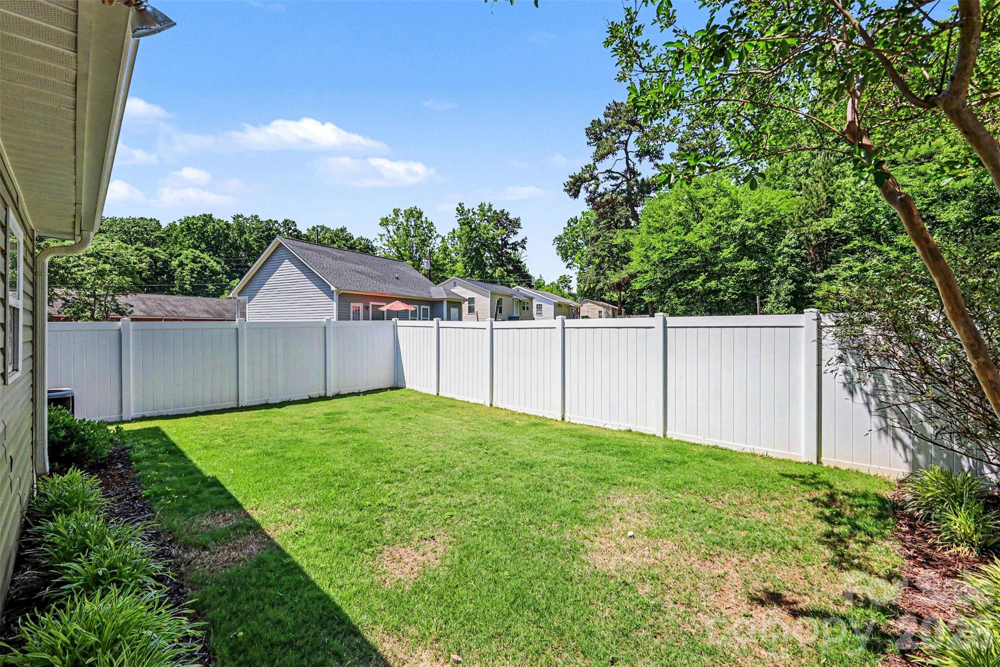 2540 Elmin Street, Charlotte, NC - photo 18 of 21