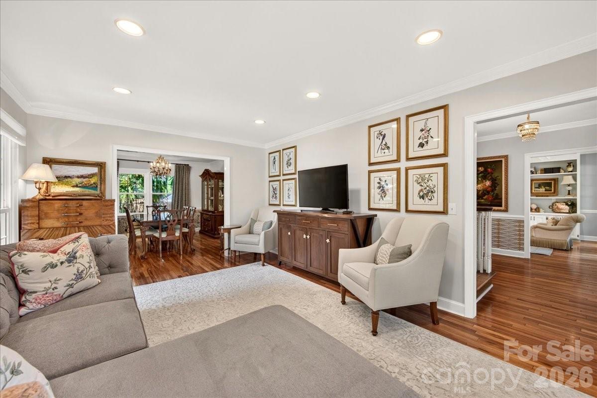 Home for sale at 10300 Ben Franklin Court, Charlotte, NC — photo 7 of 44