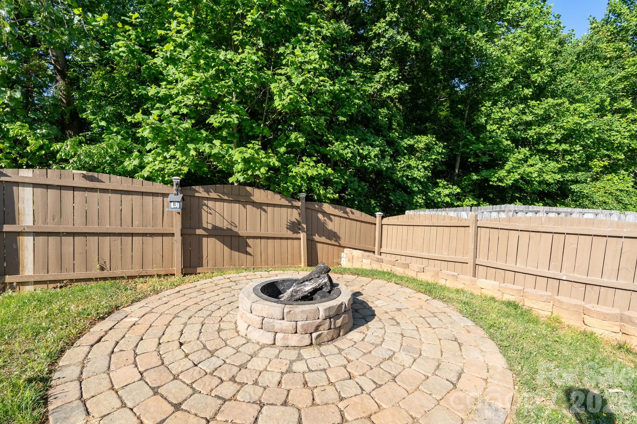 7329 Hidden Creek Drive, Charlotte, NC - photo 25 of 29