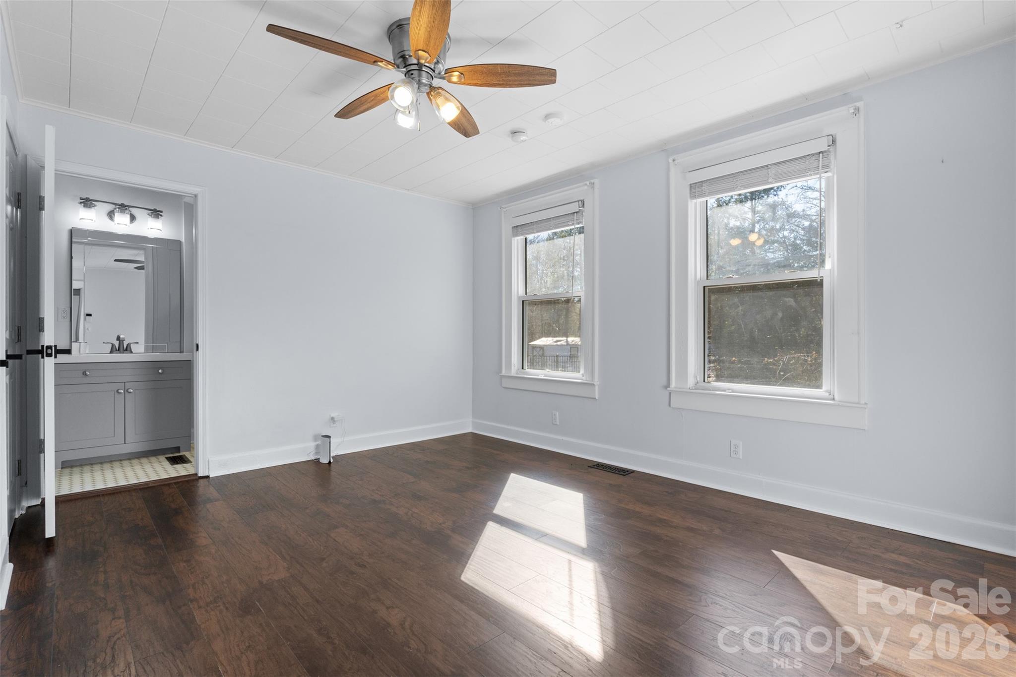 5214 Echo Valley Drive, Great Falls, SC - photo 12 of 41