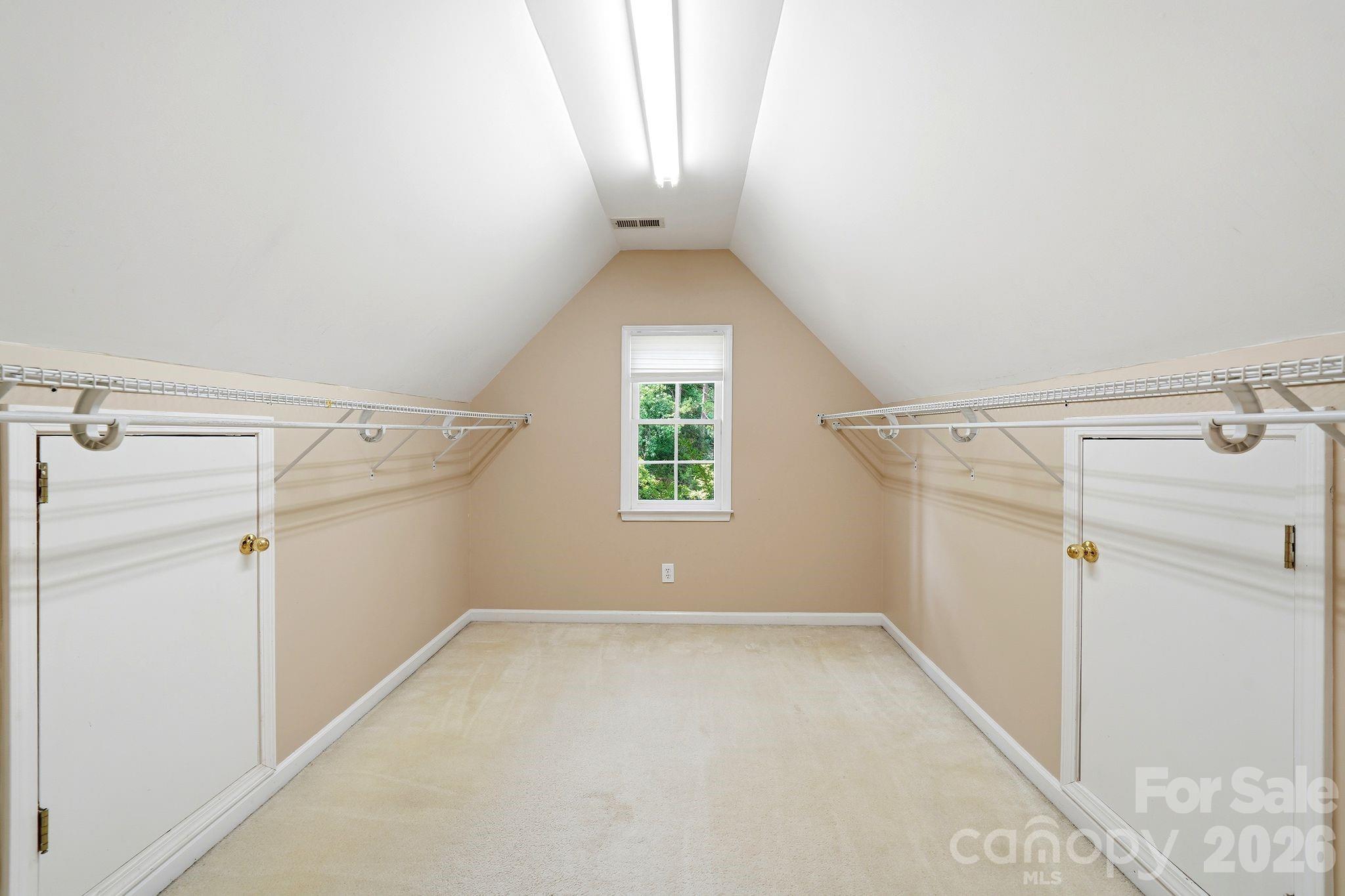 Home for sale at 6821 Hollow Oak Drive, Charlotte, NC — photo 31 of 38