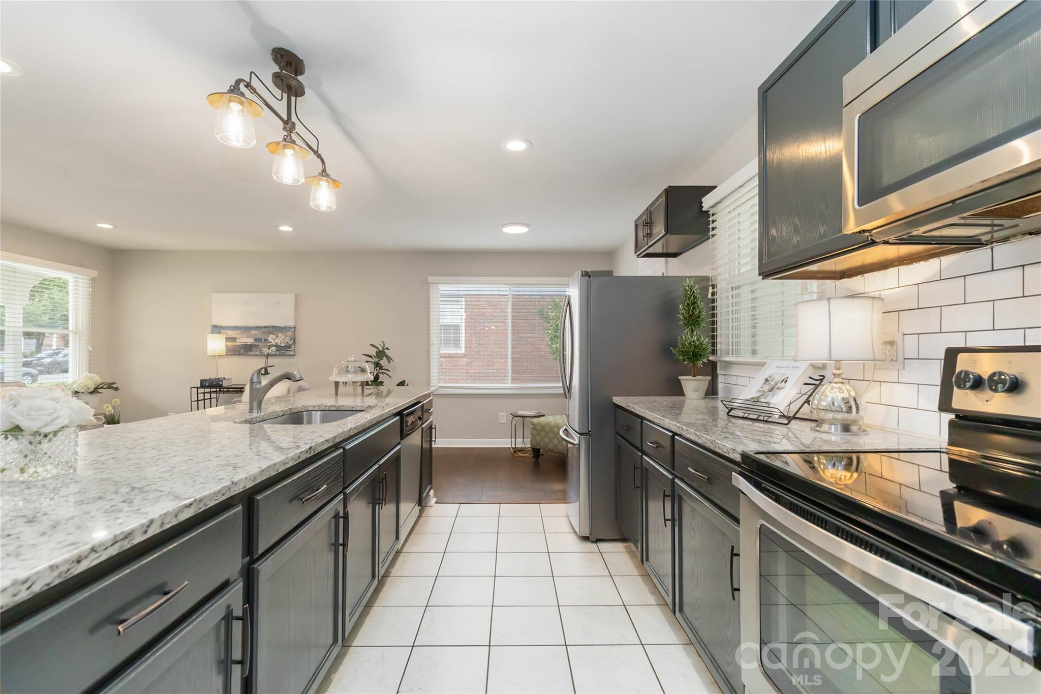Photo 10 of 3526 Stonehaven Drive, Charlotte, NC