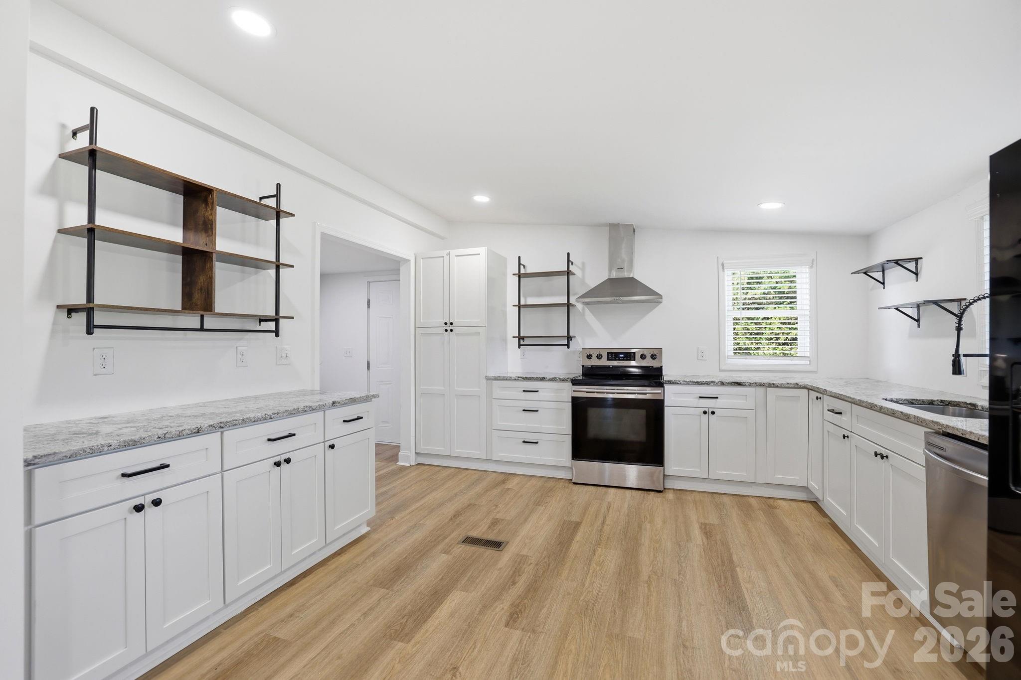 9644 Blackwelder Road, Fort Mill, SC - photo 10 of 35