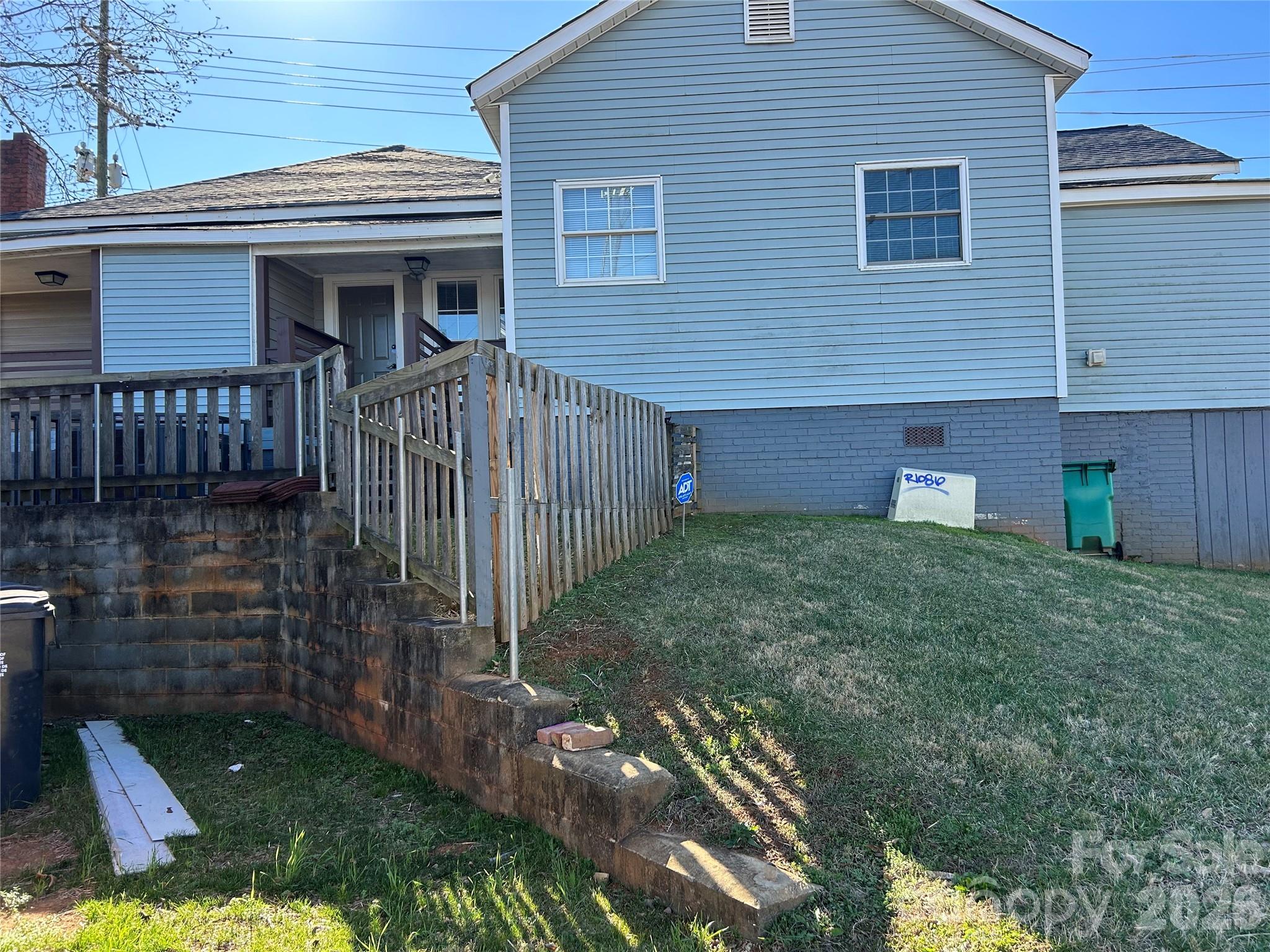 Photo 4 of 401 Charles Avenue, Charlotte, NC