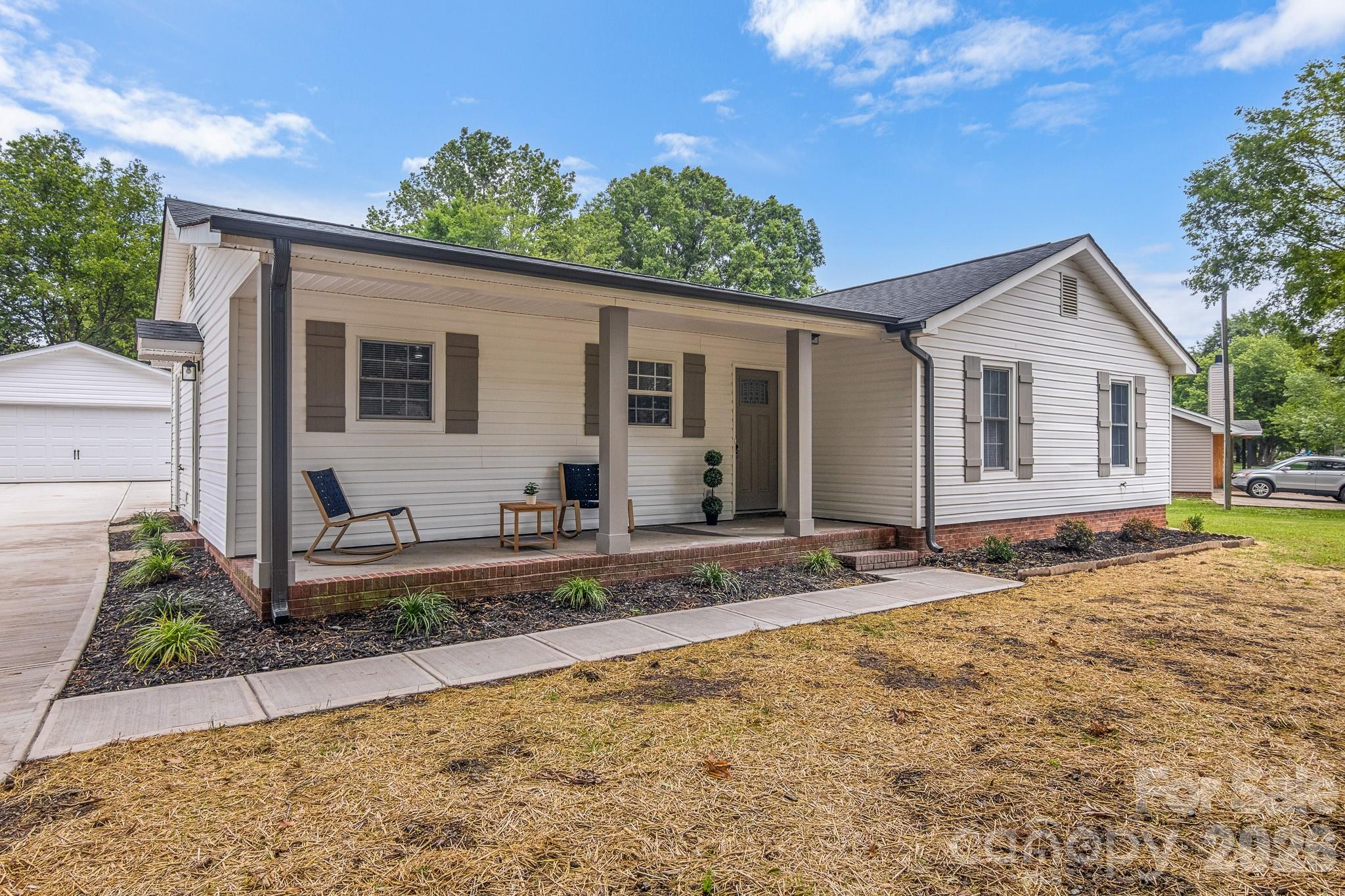 Photo 5 of 12101 Charing Grove Lane, Charlotte, NC