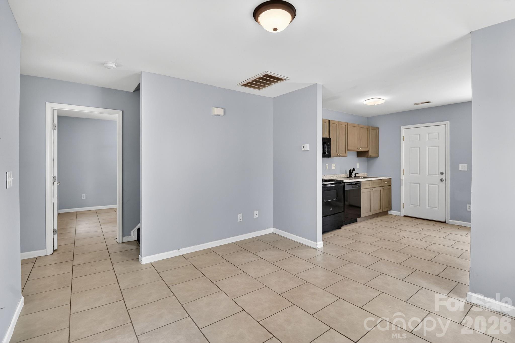 3335 Avalon Avenue, Charlotte, NC - photo 10 of 32