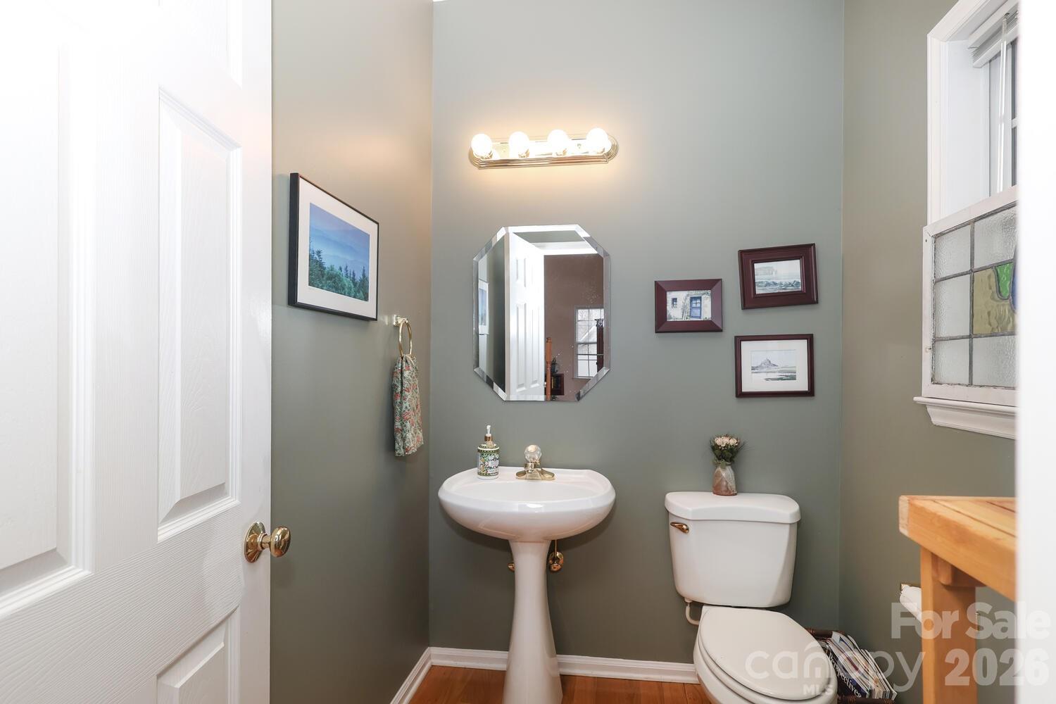 Photo 4 of 2601 Rustic Ridge Court, Charlotte, NC