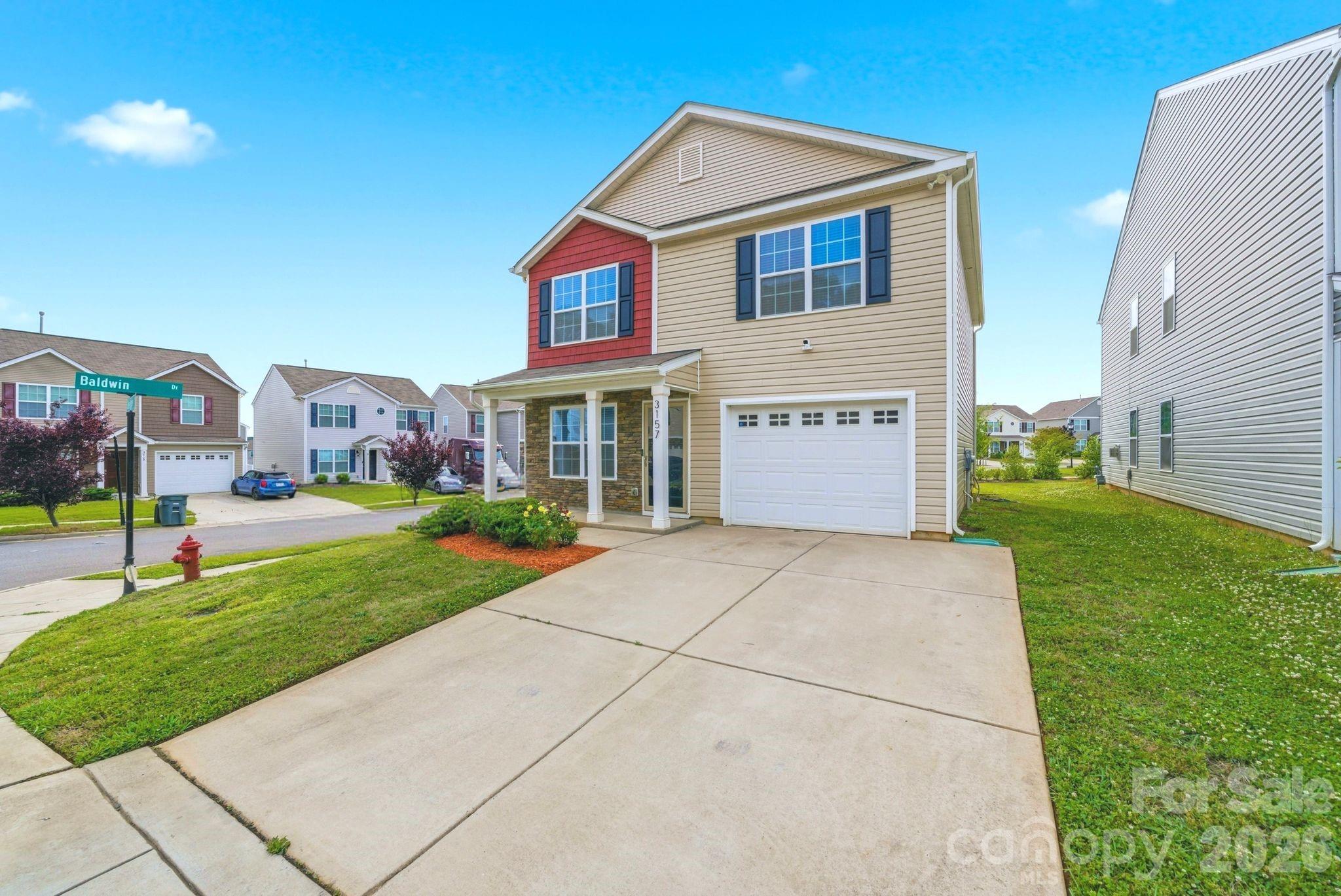 3157 Green Apple Drive, Dallas, NC - photo 2 of 34