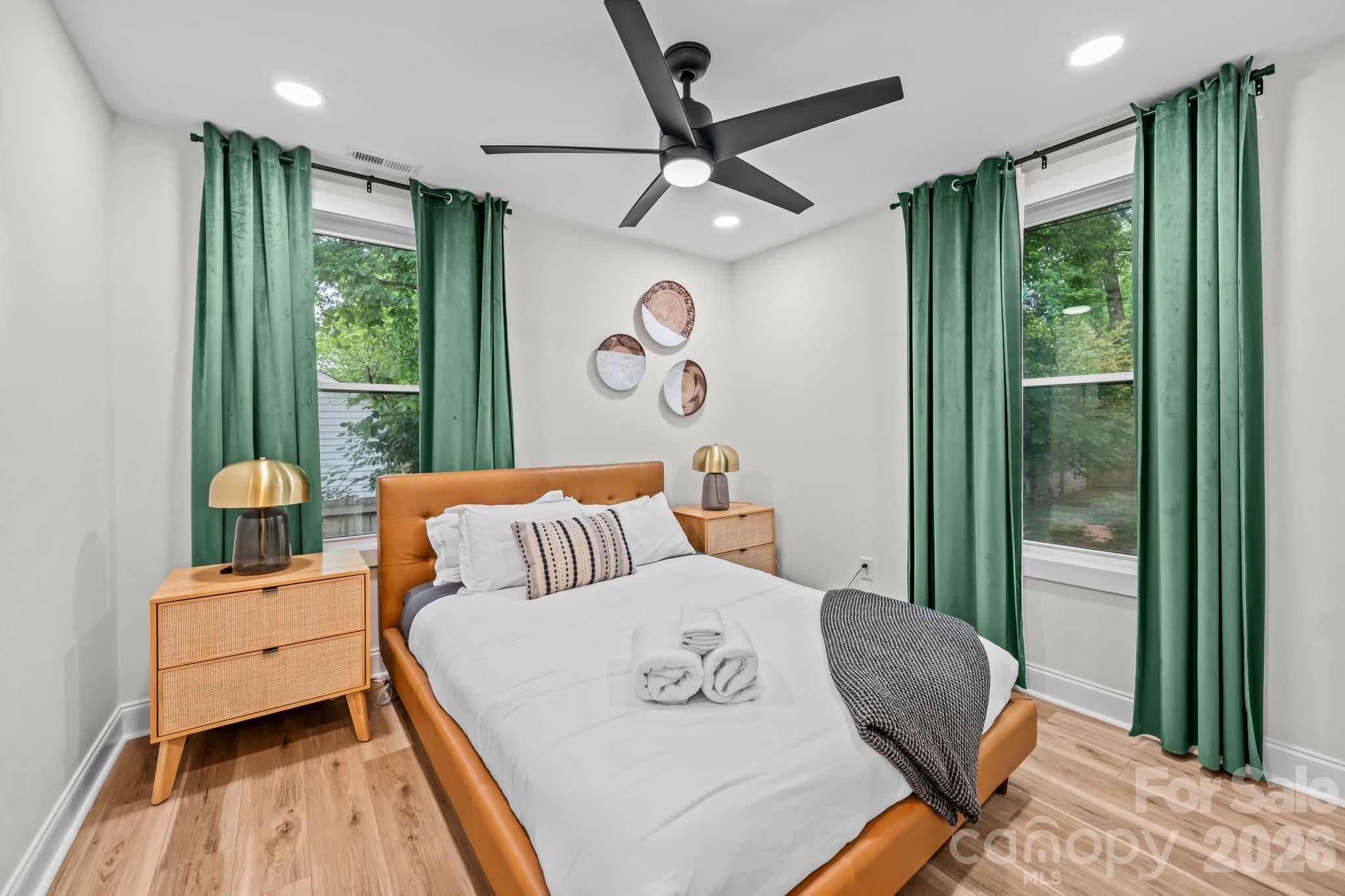 3021 Dogwood Avenue, Charlotte, NC - photo 12 of 19