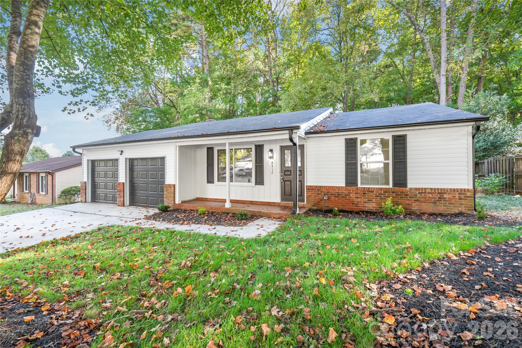 8412 Strider Drive, Charlotte, NC - photo 5 of 38