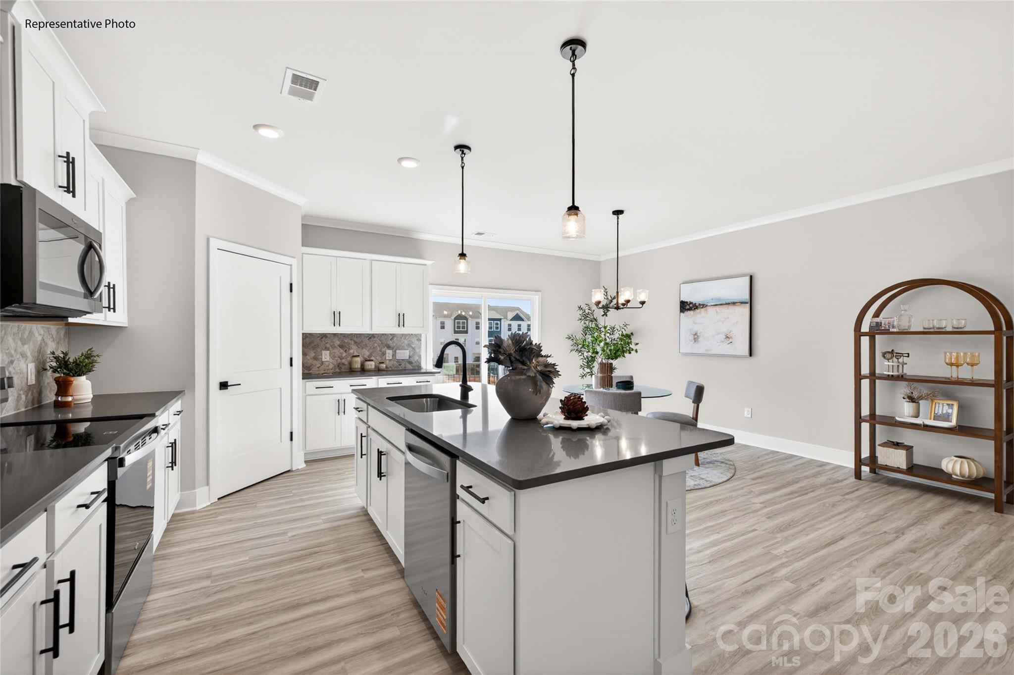 226 E Morehouse AvenueTWNH D, Mooresville, NC - photo 12 of 33