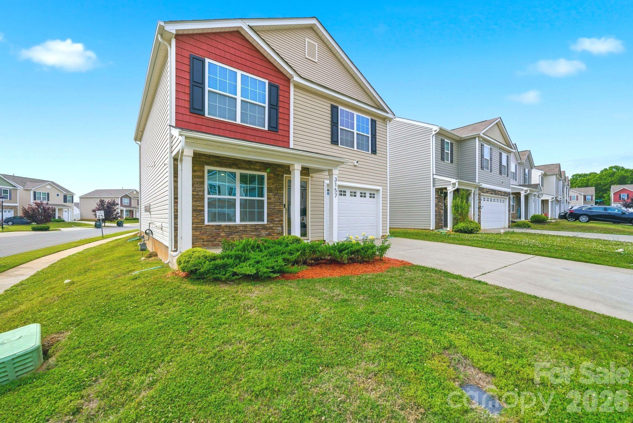 3157 Green Apple Drive, Dallas, NC - photo 3 of 34