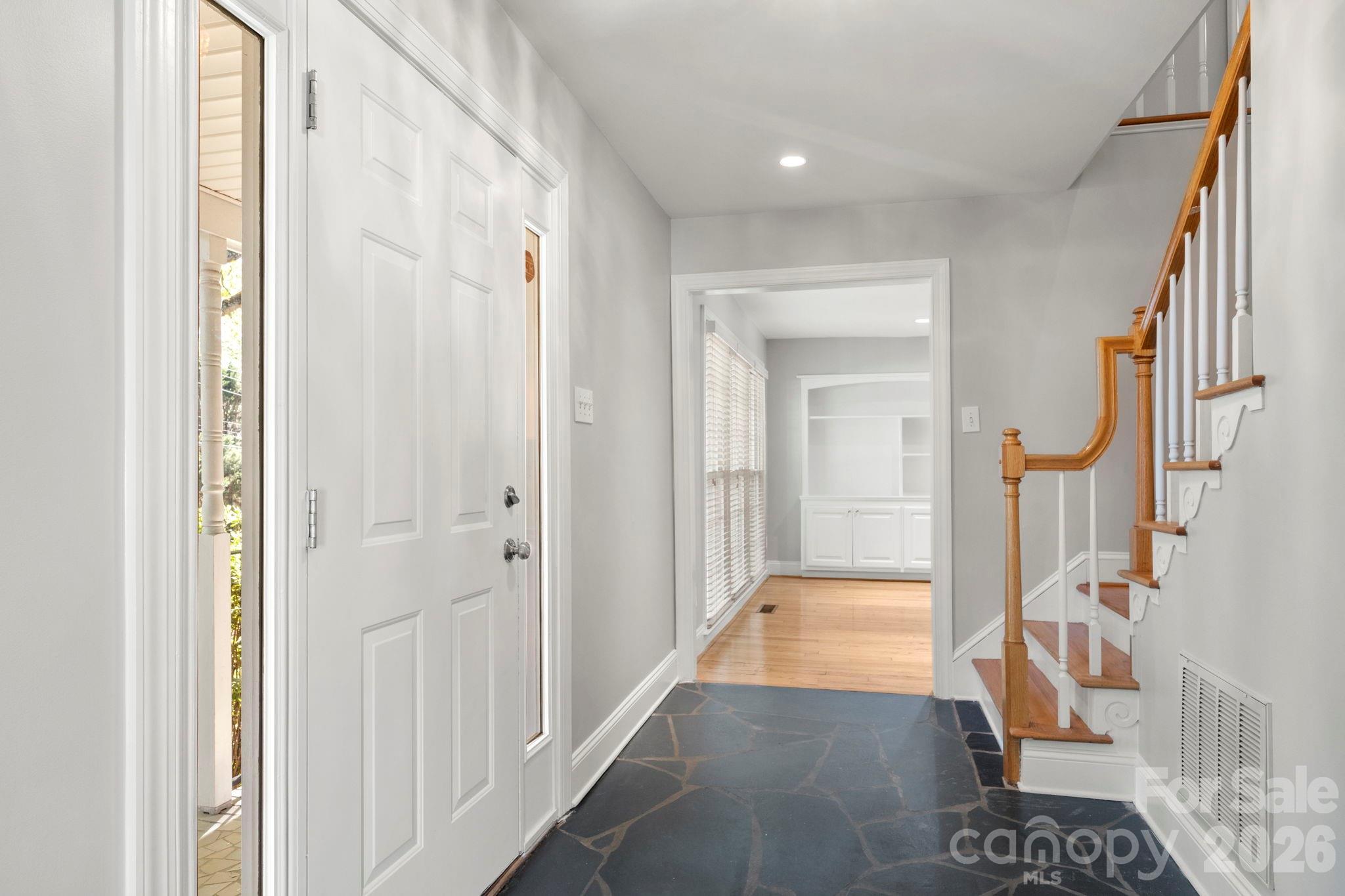 Photo 9 of 6116 Old Providence Road, Charlotte, NC