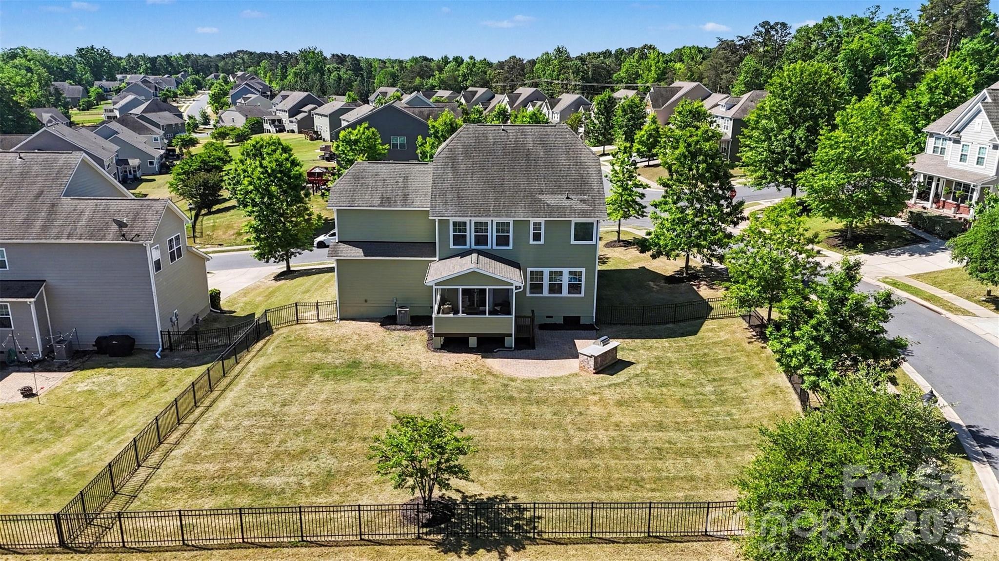 Photo 31 of 16316 Thoroughbred Trace Lane, Charlotte, NC