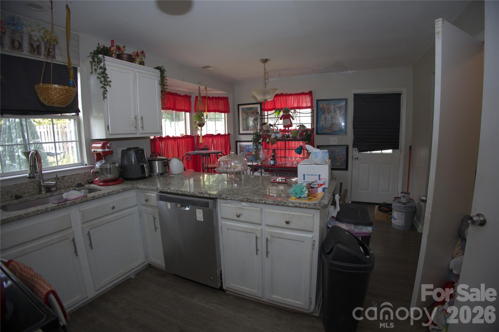 Home for sale at 6000 Bayswater Lane, Charlotte, NC — photo 8 of 18