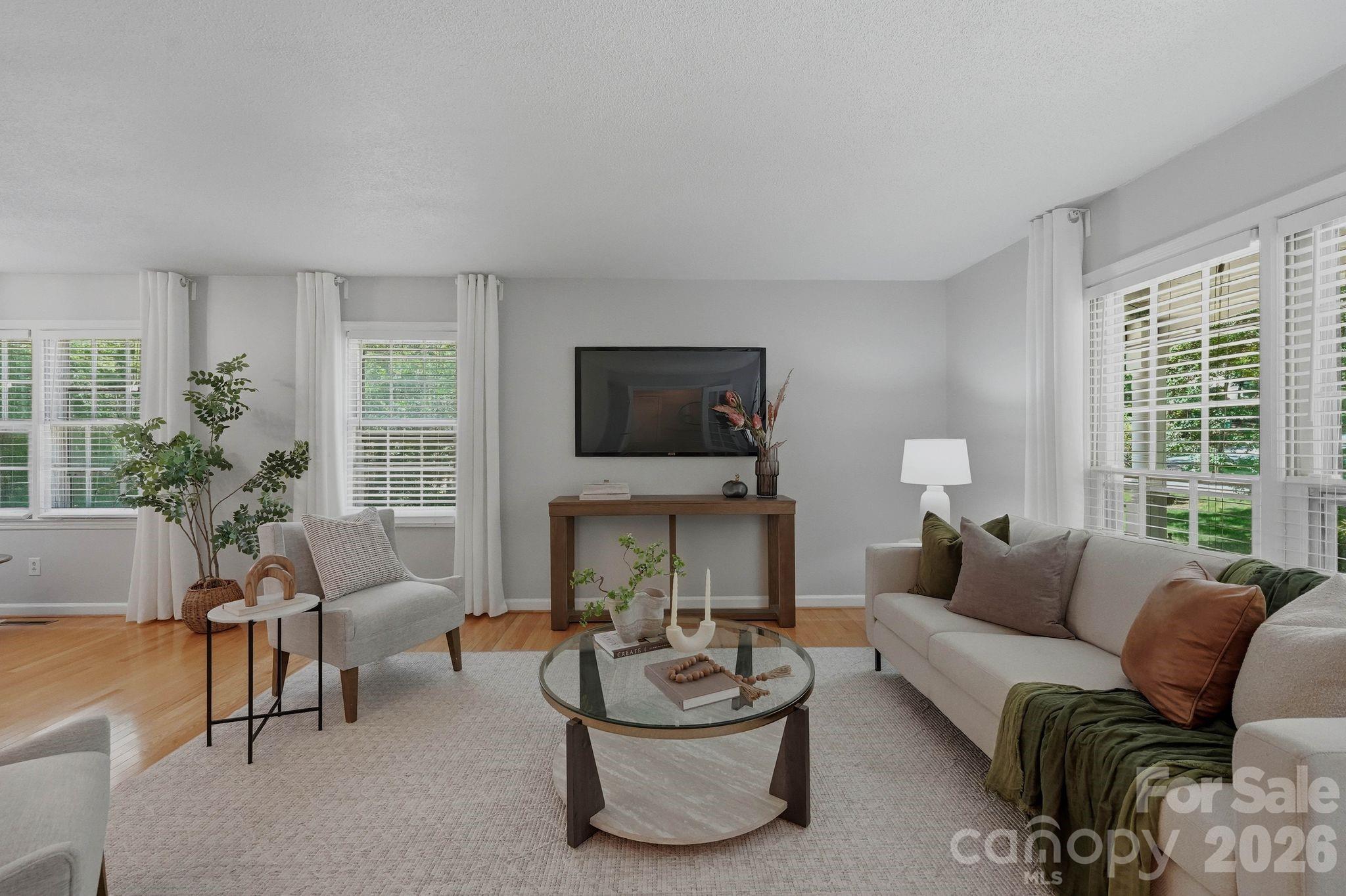 Photo 5 of 6109 Kingstree Drive, Charlotte, NC