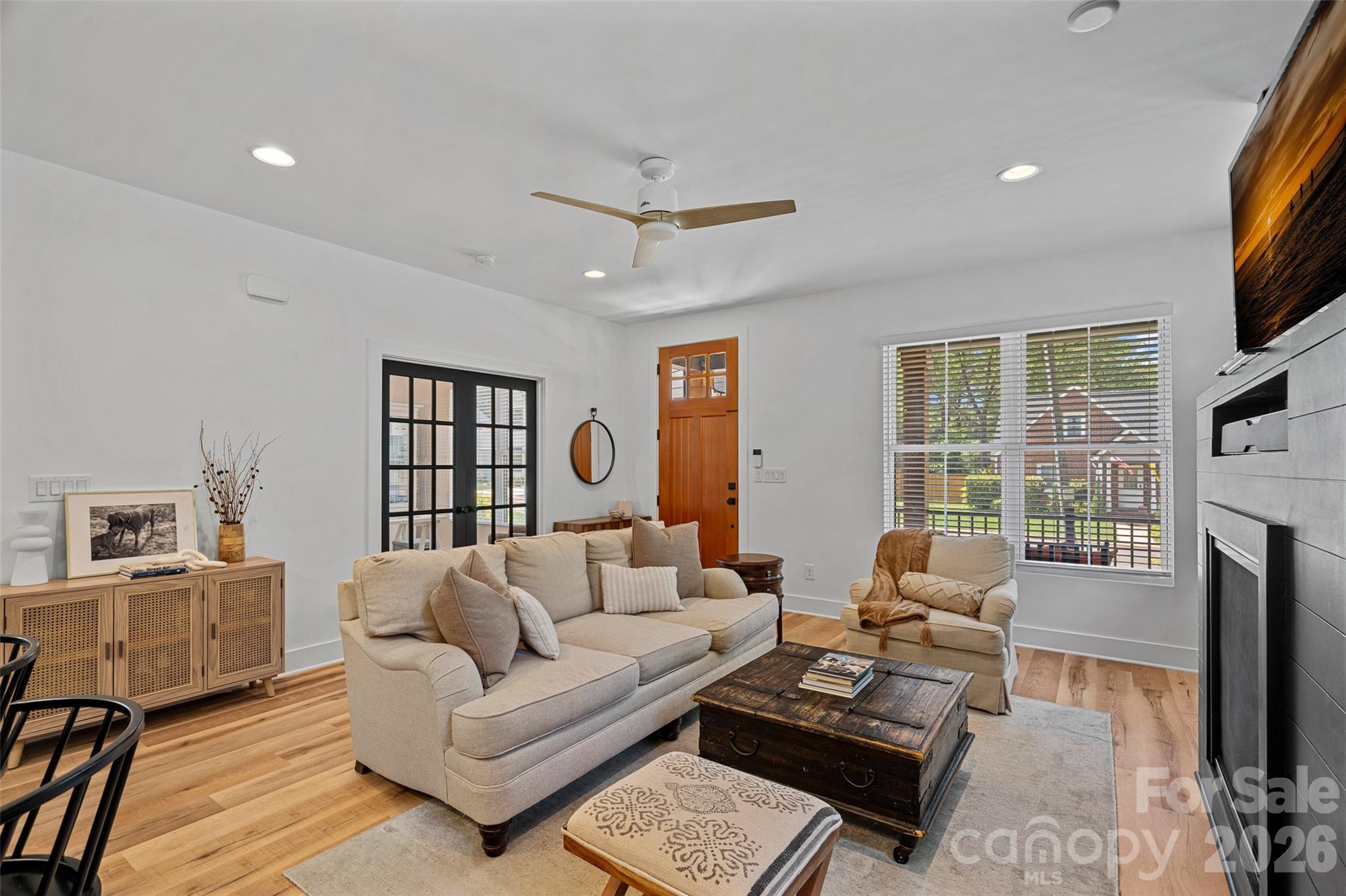 Photo 10 of 1642 Longfellow Street, Charlotte, NC
