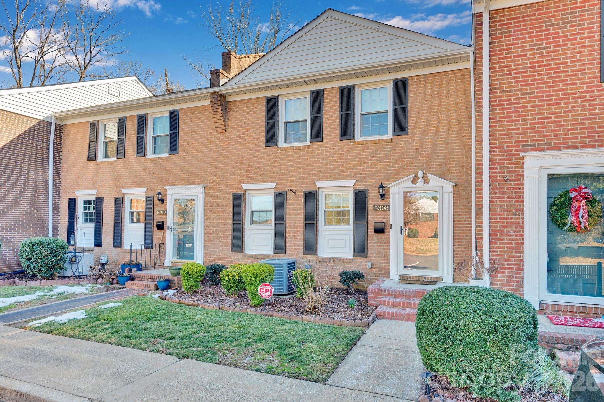 Home for sale at 8308 Knights Bridge Road, Charlotte, NC — photo 1 of 43