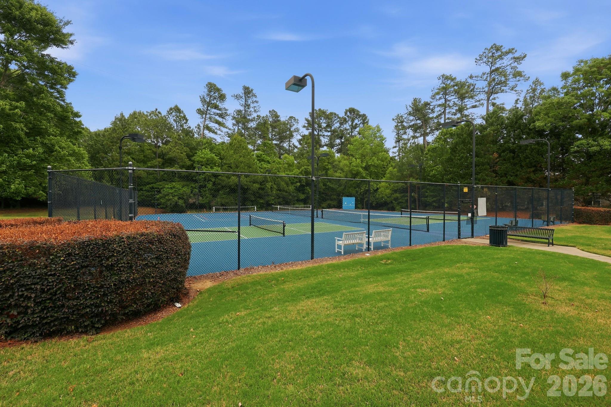 9510 Kestral Ridge Drive, Charlotte, NC - photo 38 of 47