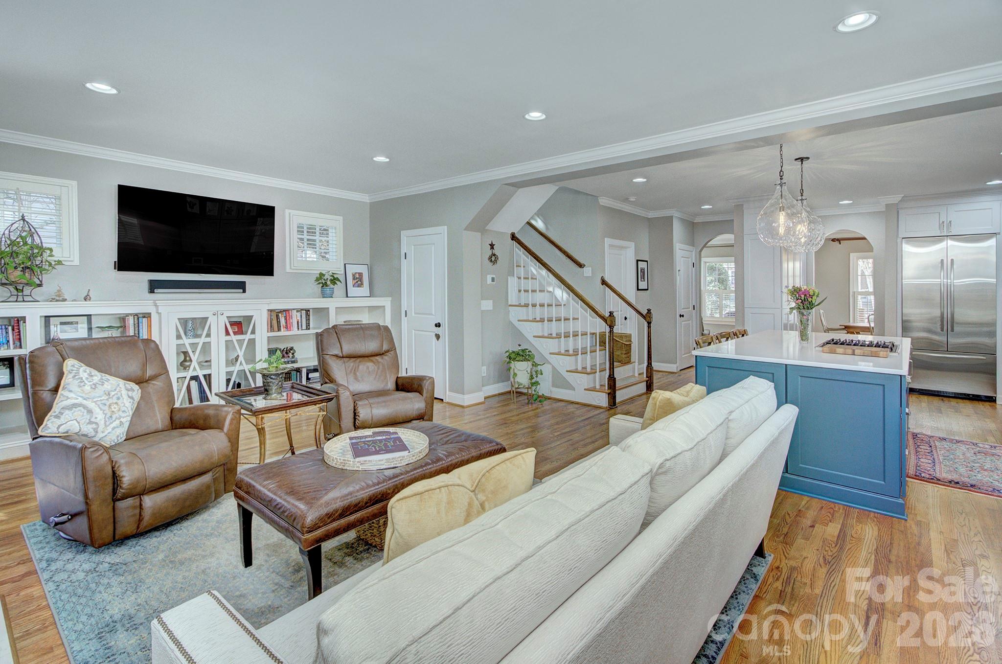 1825 Lombardy Circle, Charlotte, NC - photo 3 of 49