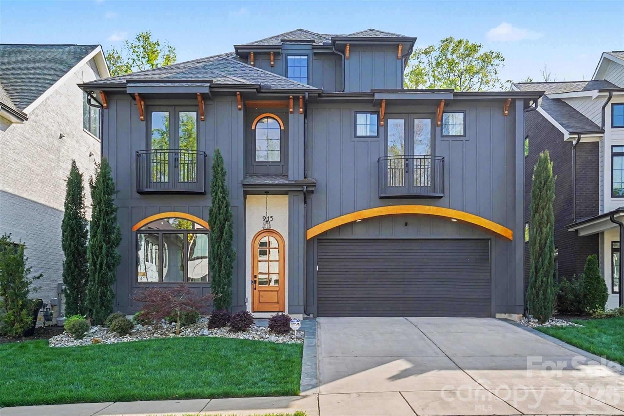 Photo 3 of 915 Laurel Creek Lane, Charlotte, NC