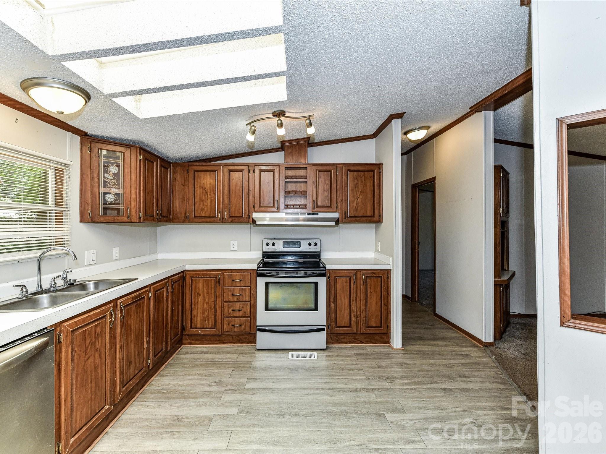 3690 Vickery Drive, Maiden, NC - photo 13 of 36