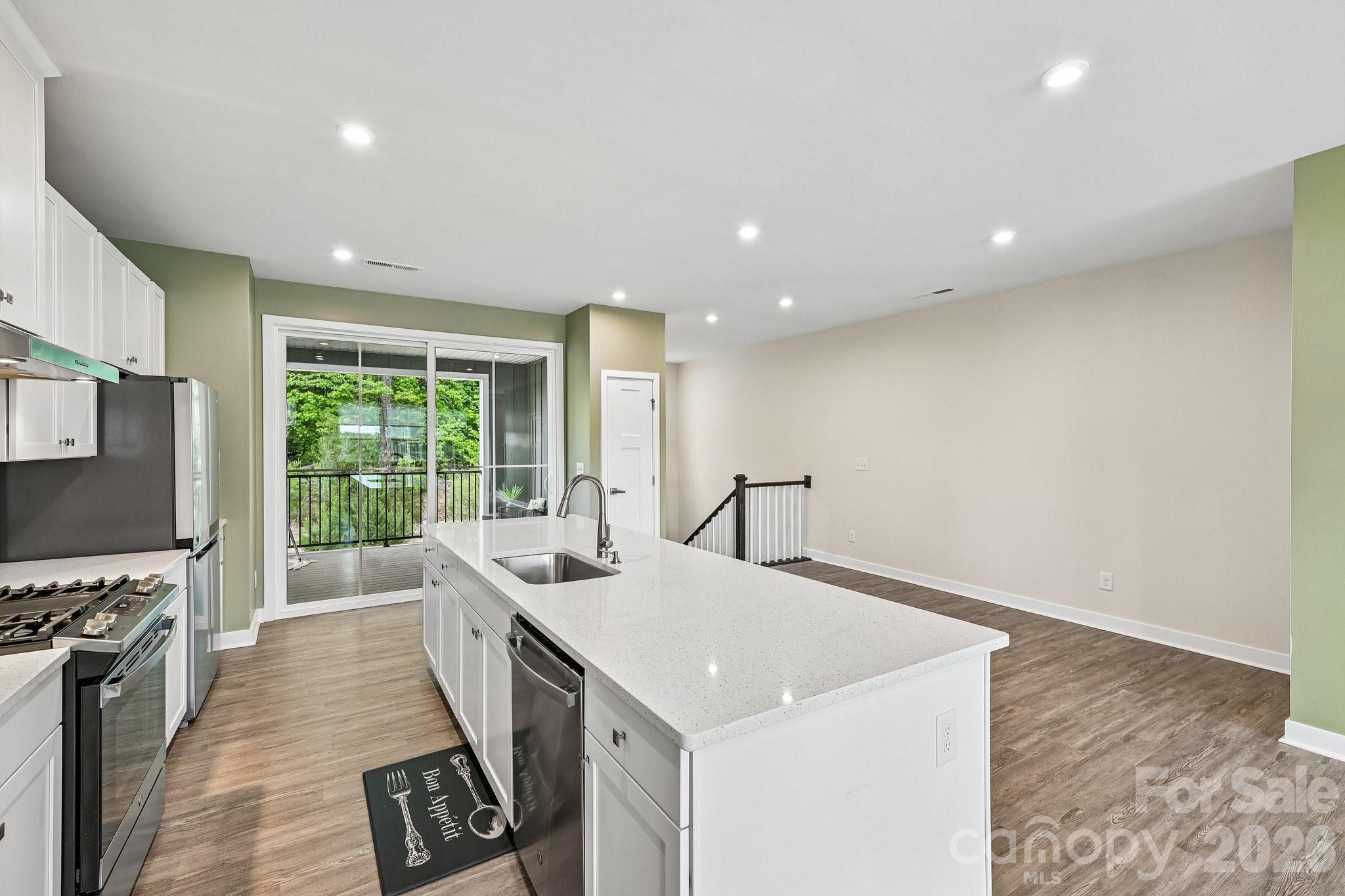 957 Portrush Lane, Tega Cay, SC - photo 7 of 40