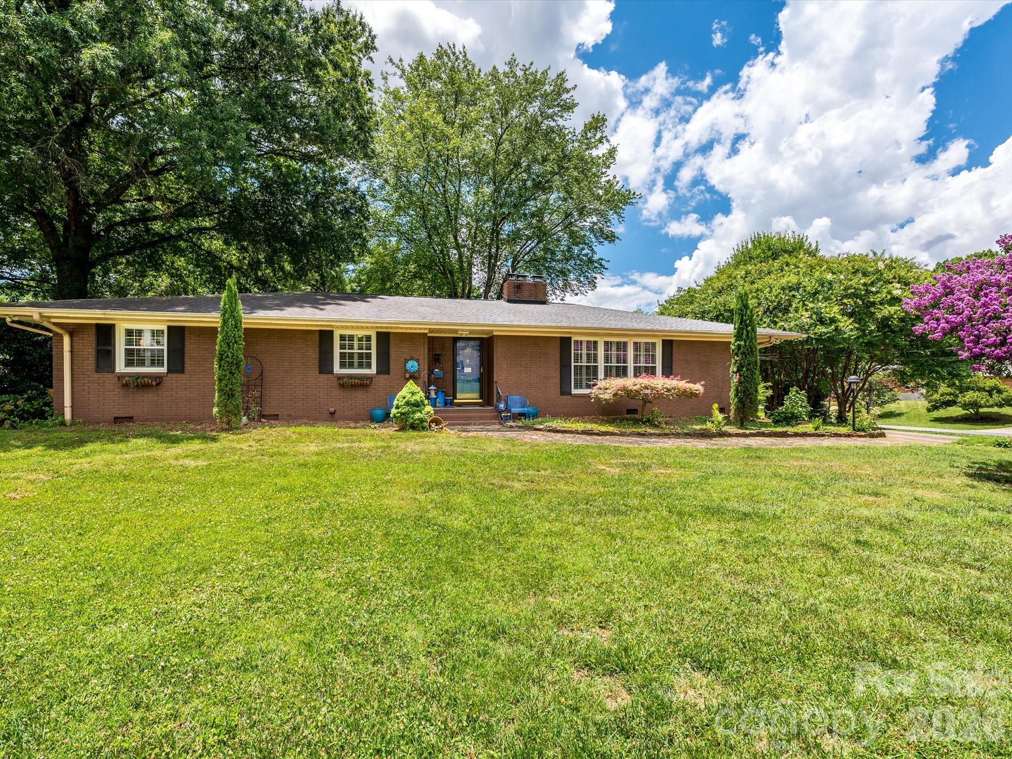 Home for sale at 1300 Bevis Drive, Charlotte, NC — photo 1 of 39