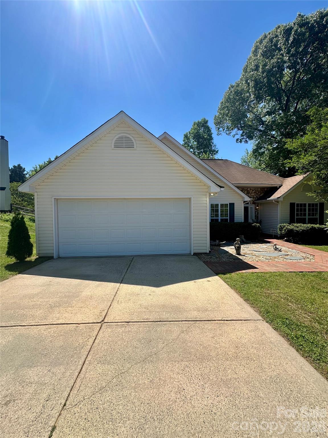 106 Old Willow Road, Mooresville, NC