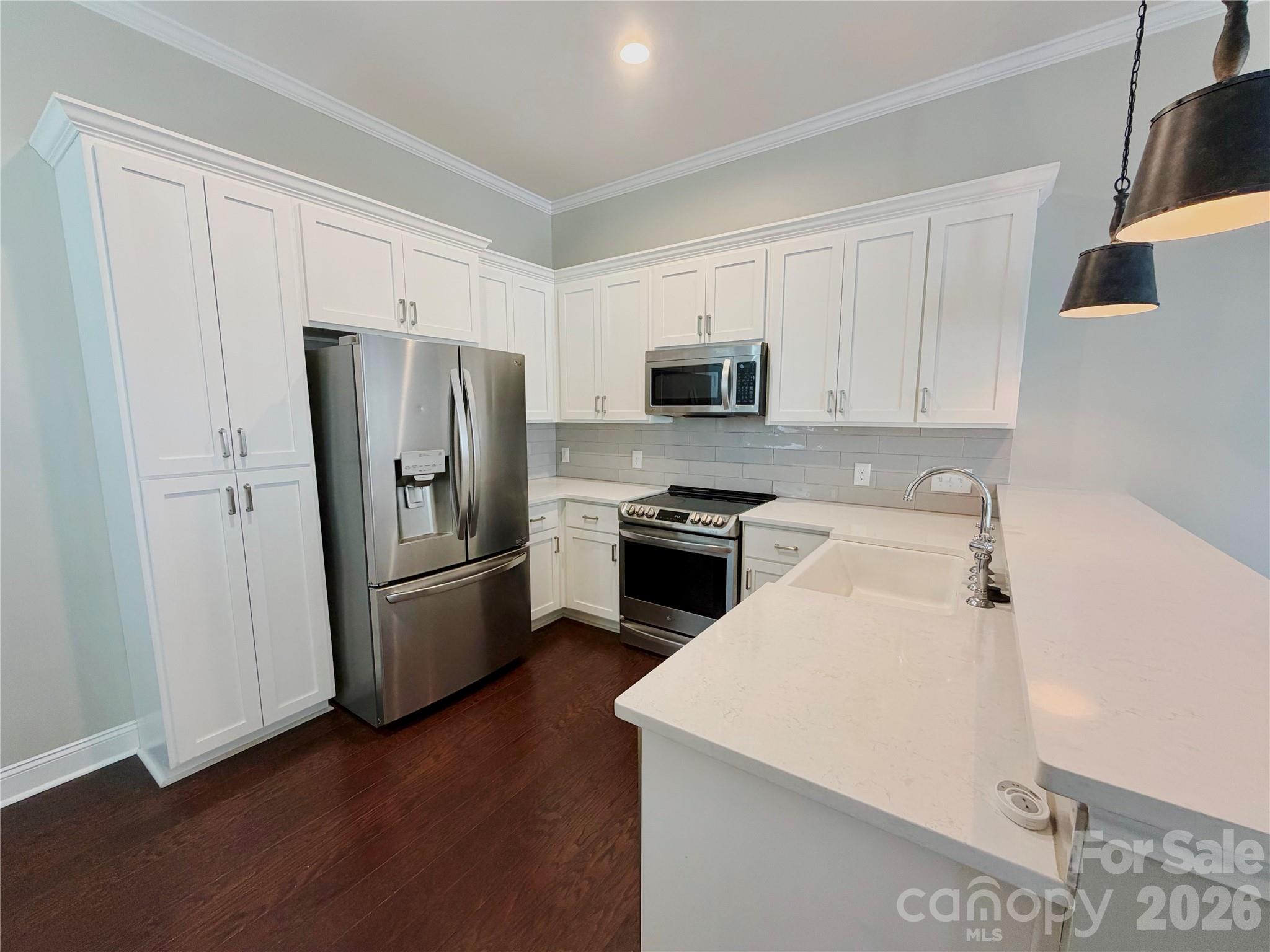 229 W G Street, Kannapolis, NC - photo 6 of 24