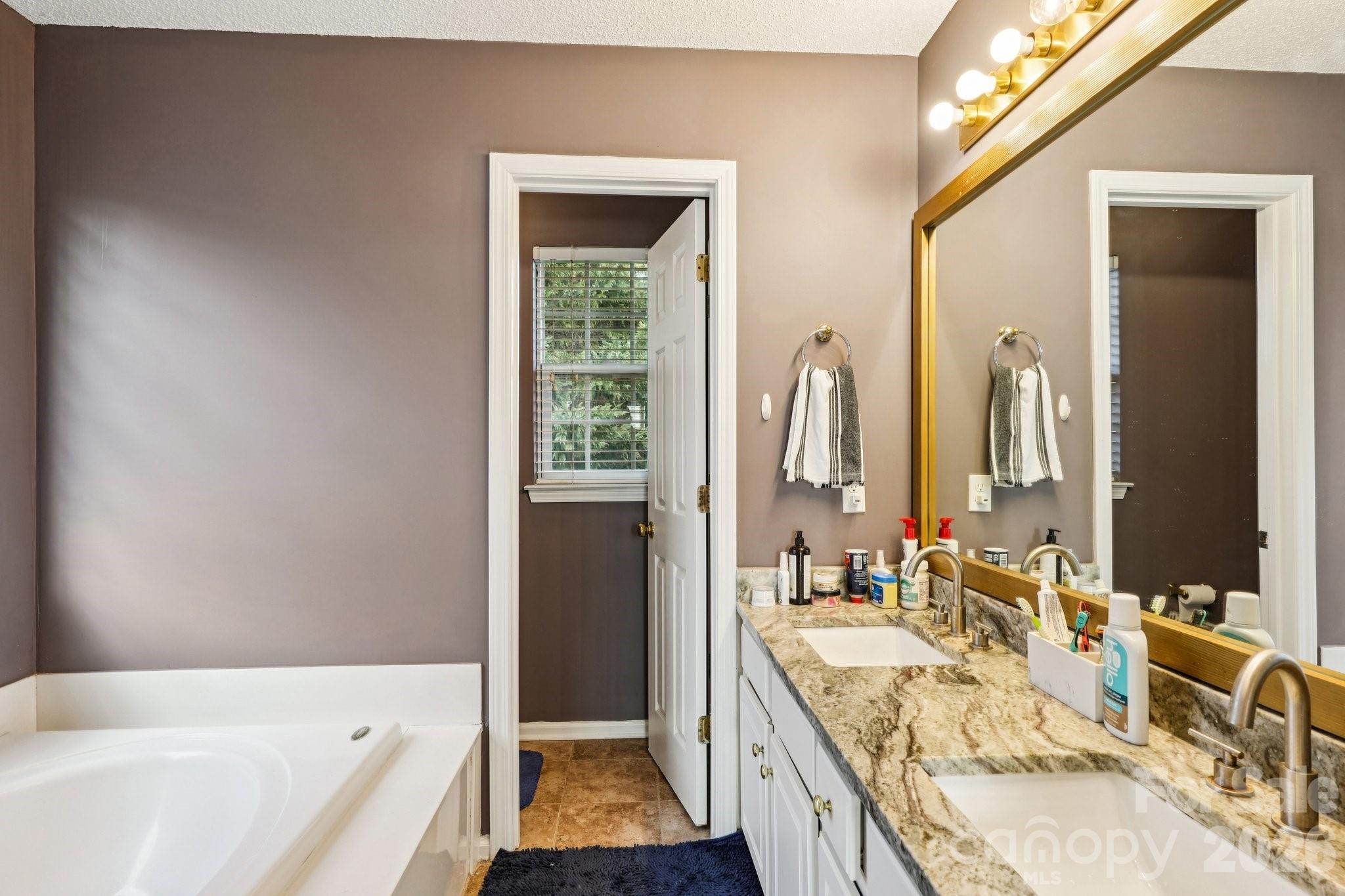 9533 Autumn Applause Drive, Charlotte, NC - photo 31 of 44