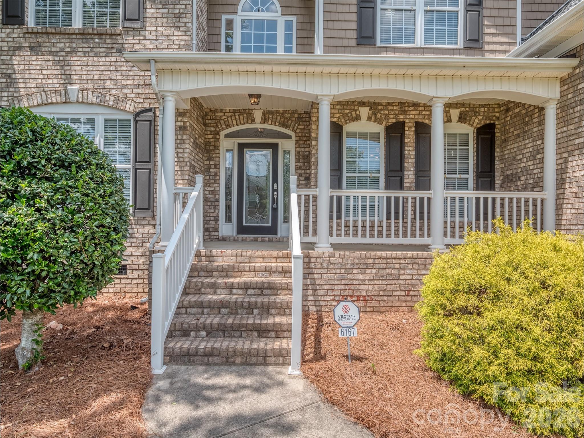 6167 Four Wood Drive, Matthews, NC - photo 4 of 46