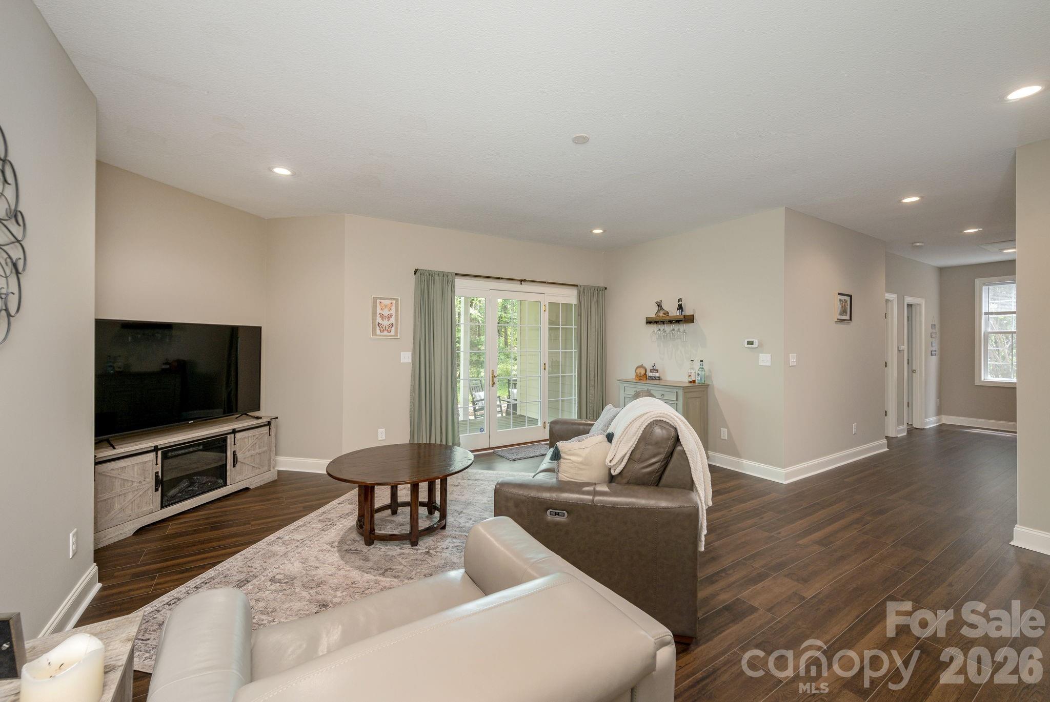 113 CHANCERY Court, Flat Rock, NC - photo 32 of 46
