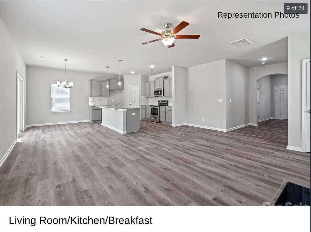 Photo 9 of 4213 Stoneygreen Lane, Charlotte, NC