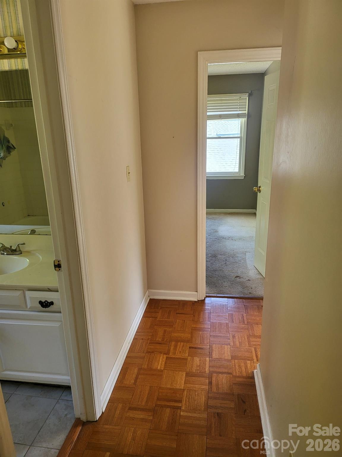 Photo 6 of 1022 Balsam Terrace, Charlotte, NC