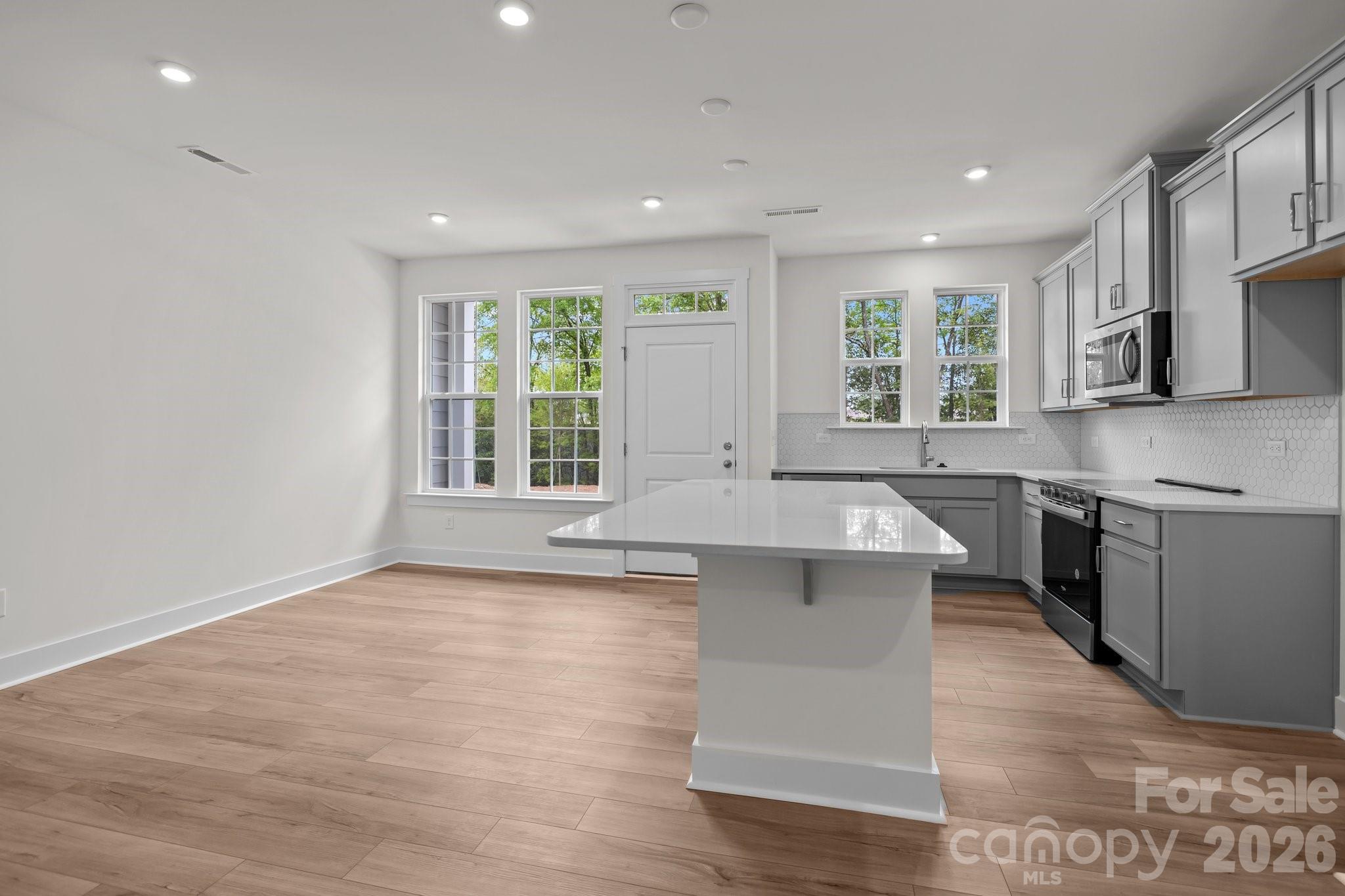 Photo 8 of 2930 Clyde Drive, Charlotte, NC