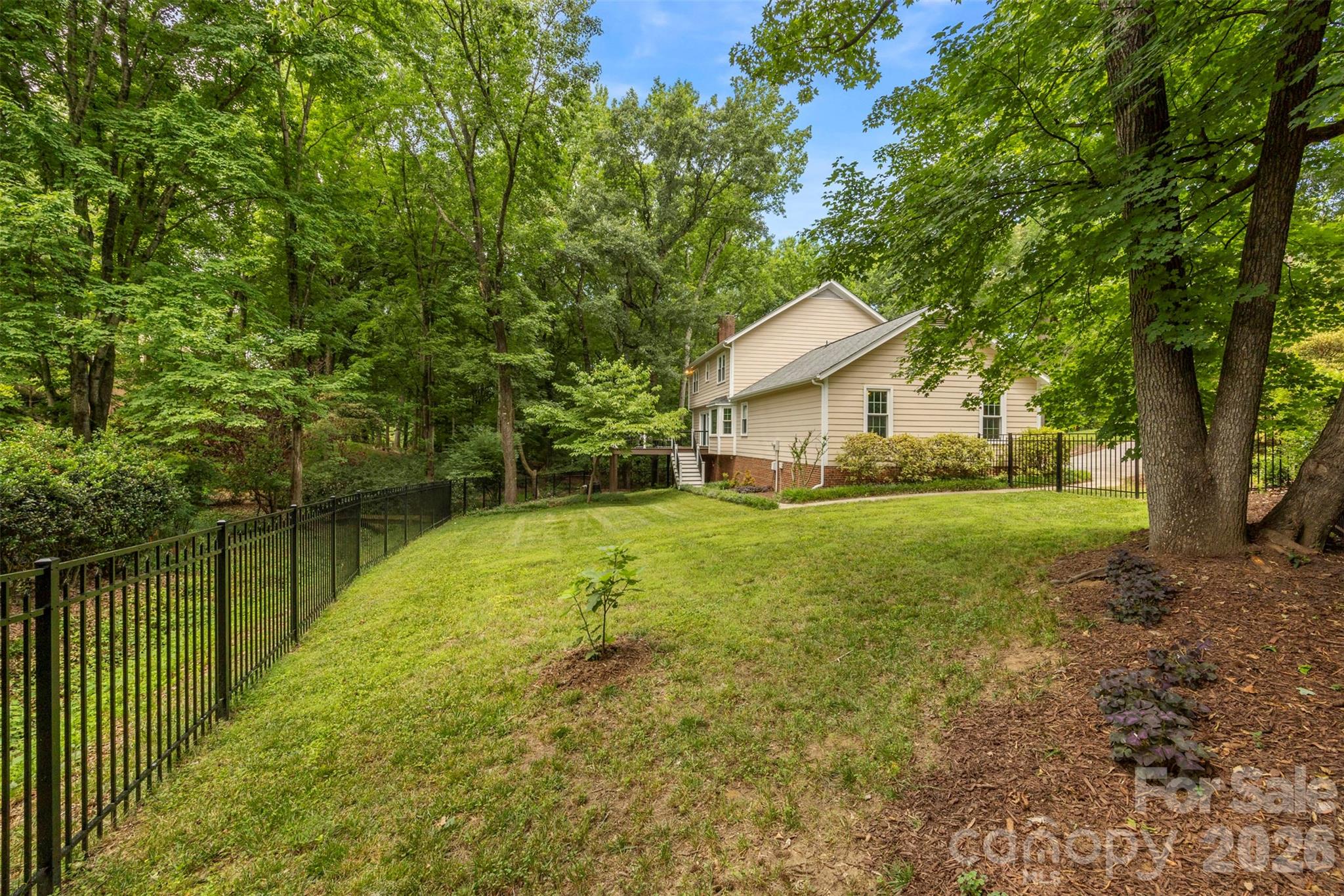 Photo 39 of 2328 Wittstock Drive, Charlotte, NC
