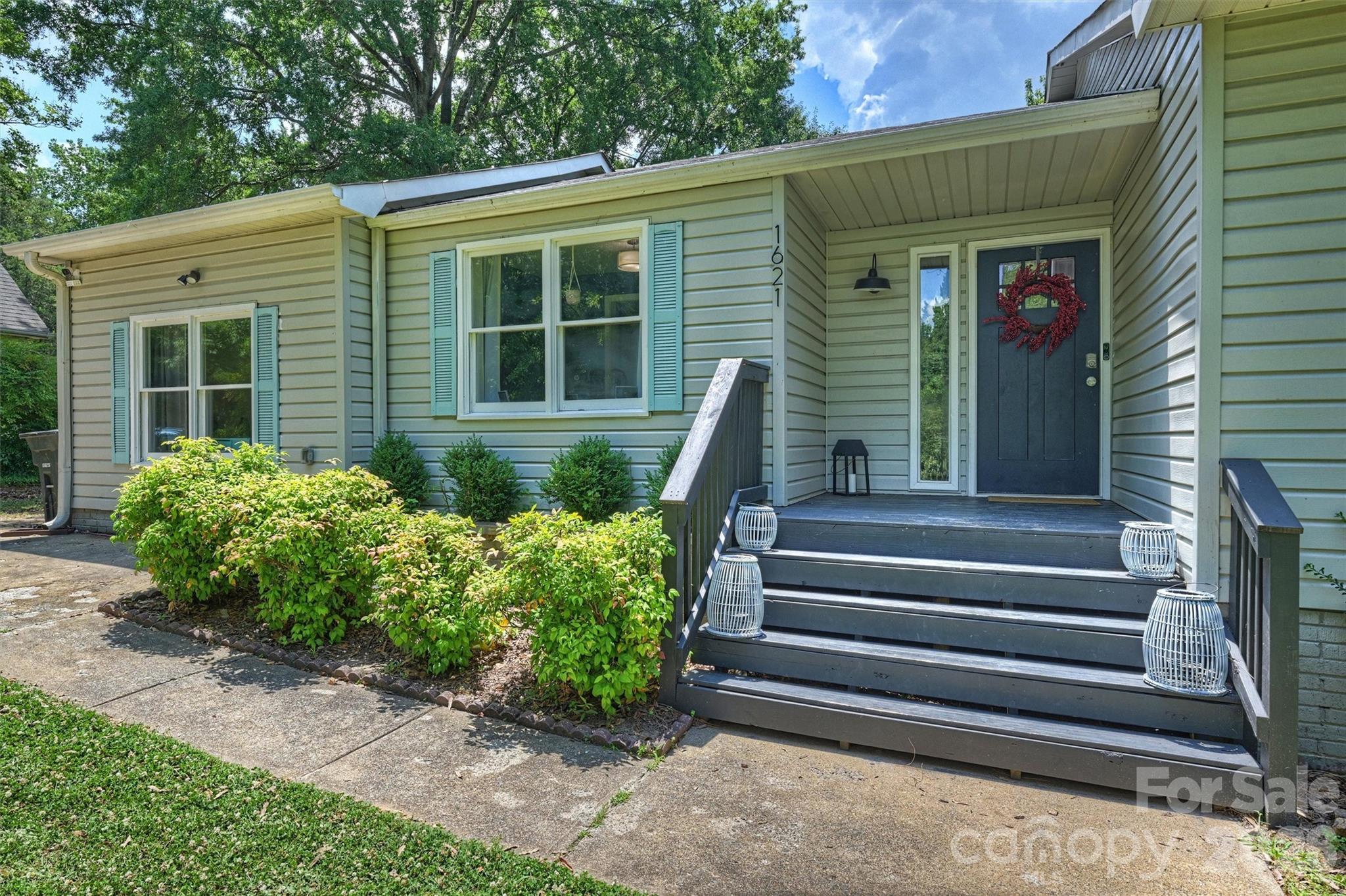 Photo 3 of 1621 Brook Drive, Fort Mill, SC