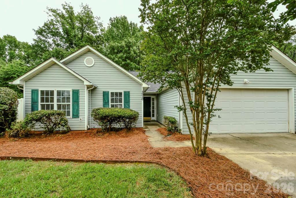 Photo 2 of 3510 Tracy Glenn Court, Charlotte, NC