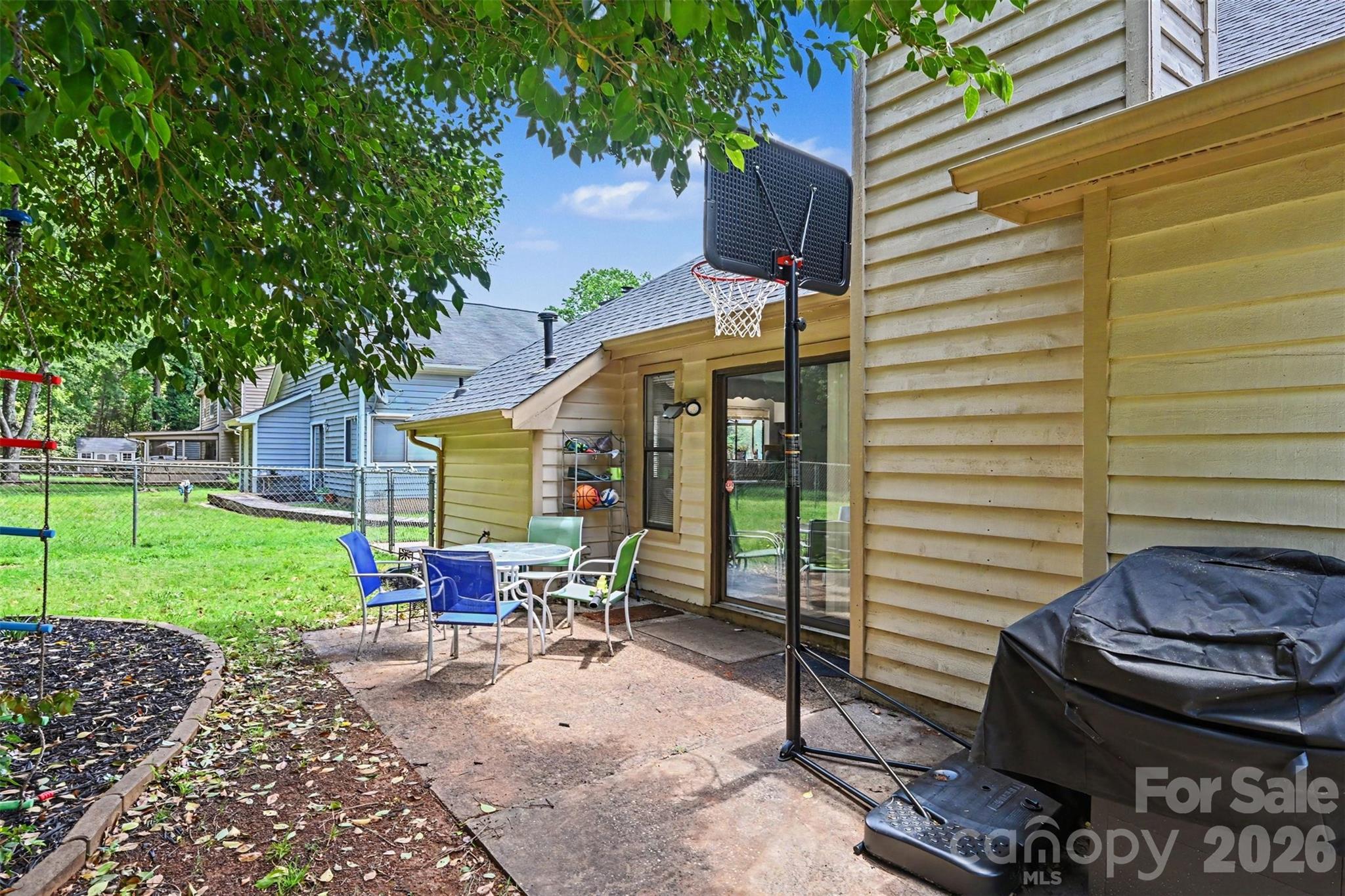 Photo 29 of 611 Mattingwood Drive, Charlotte, NC