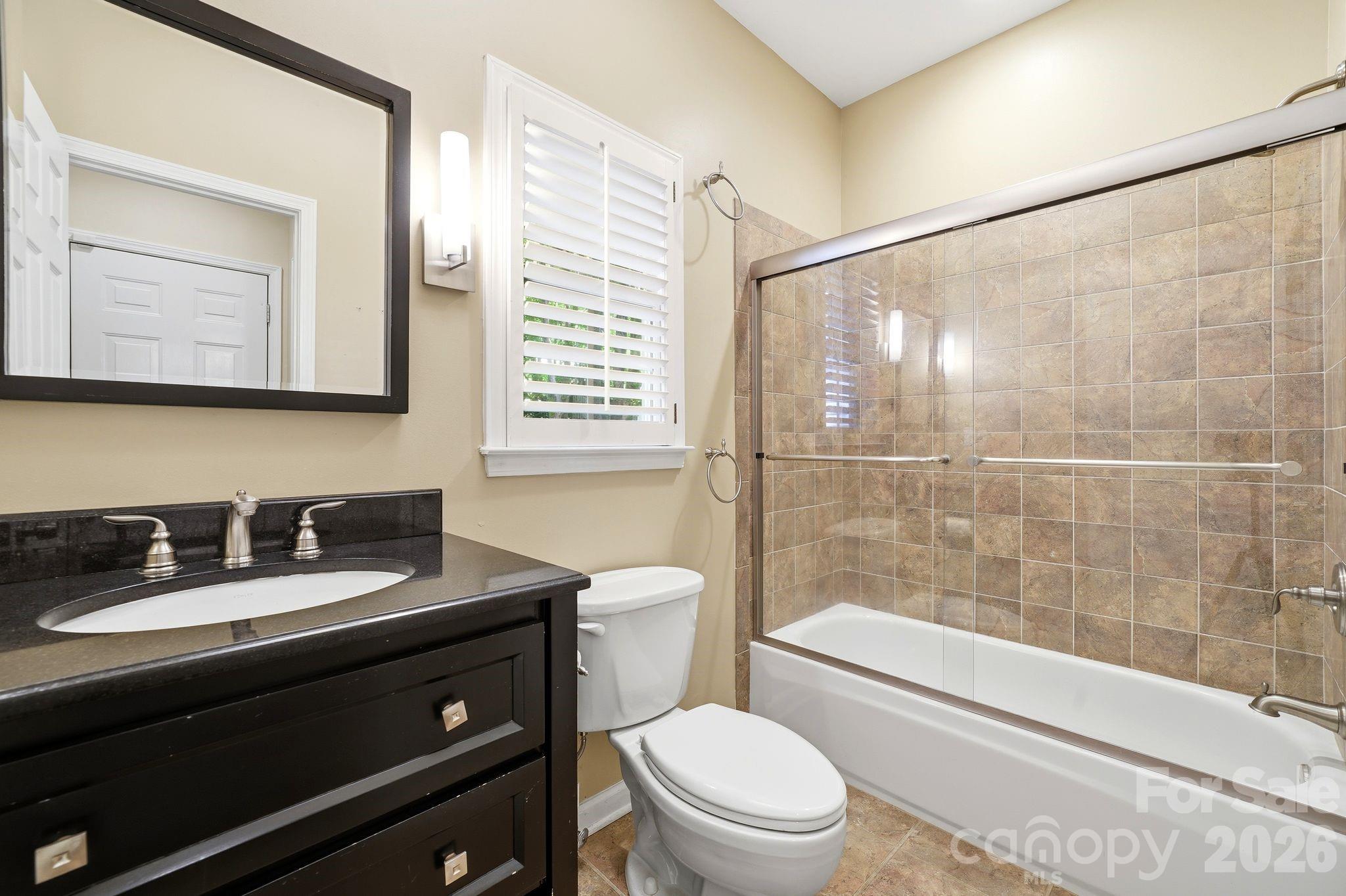 Photo 16 of 7711 Abbotsinch Court, Charlotte, NC