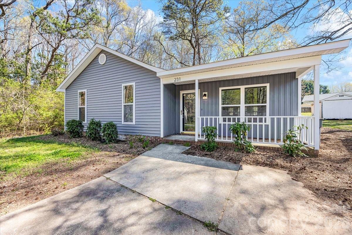 Photo 3 of 231 West Avenue, Charlotte, NC