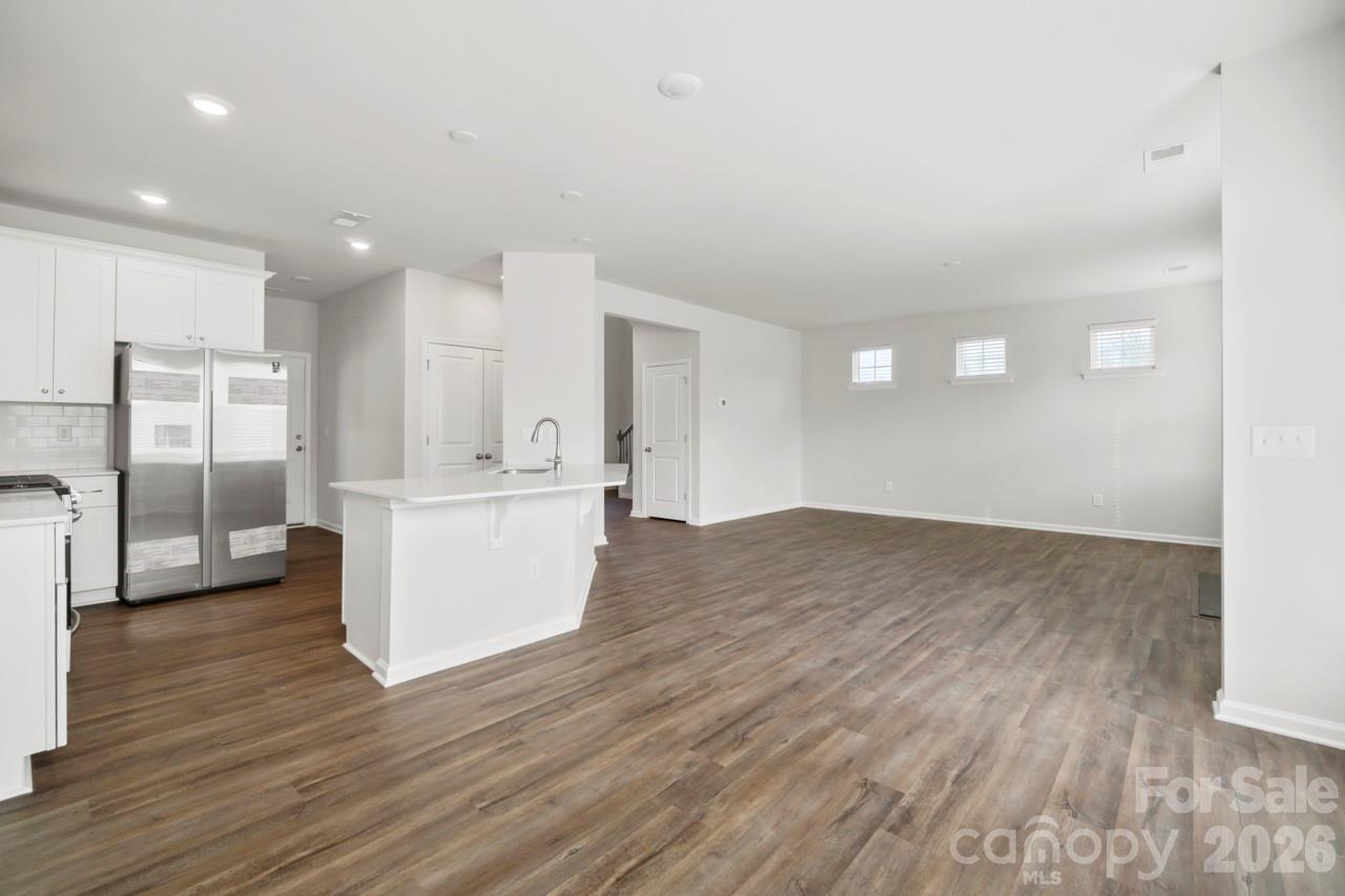 Photo 11 of 12807 Canterbury Castle Drive, Charlotte, NC