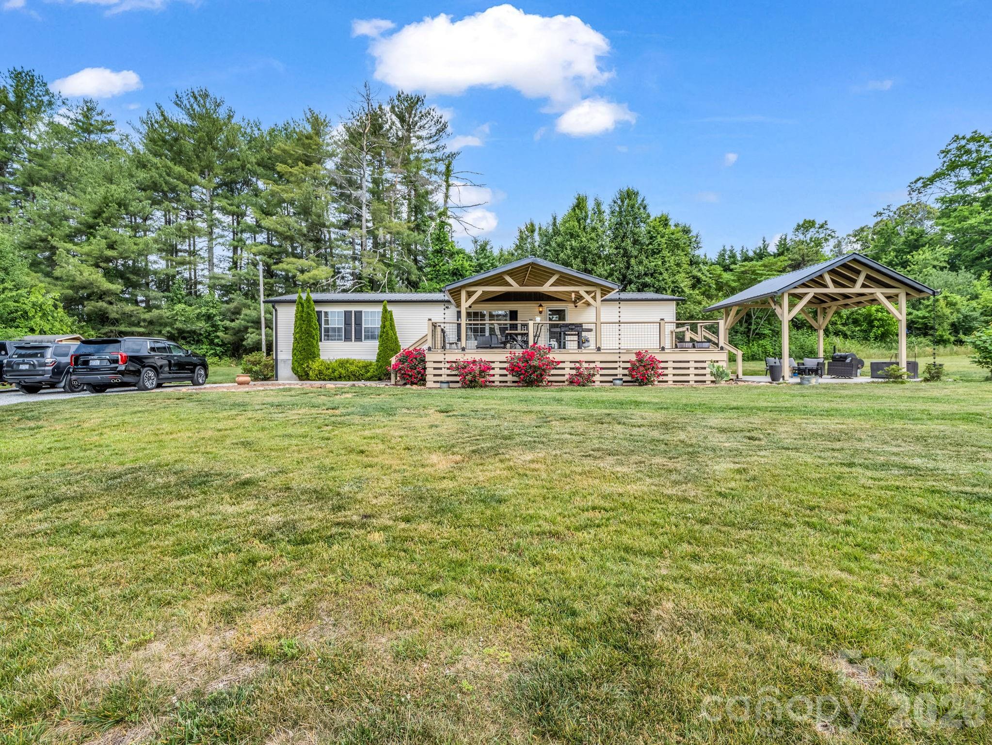 219 Jackson Loop Road, Flat Rock, NC - photo 4 of 46