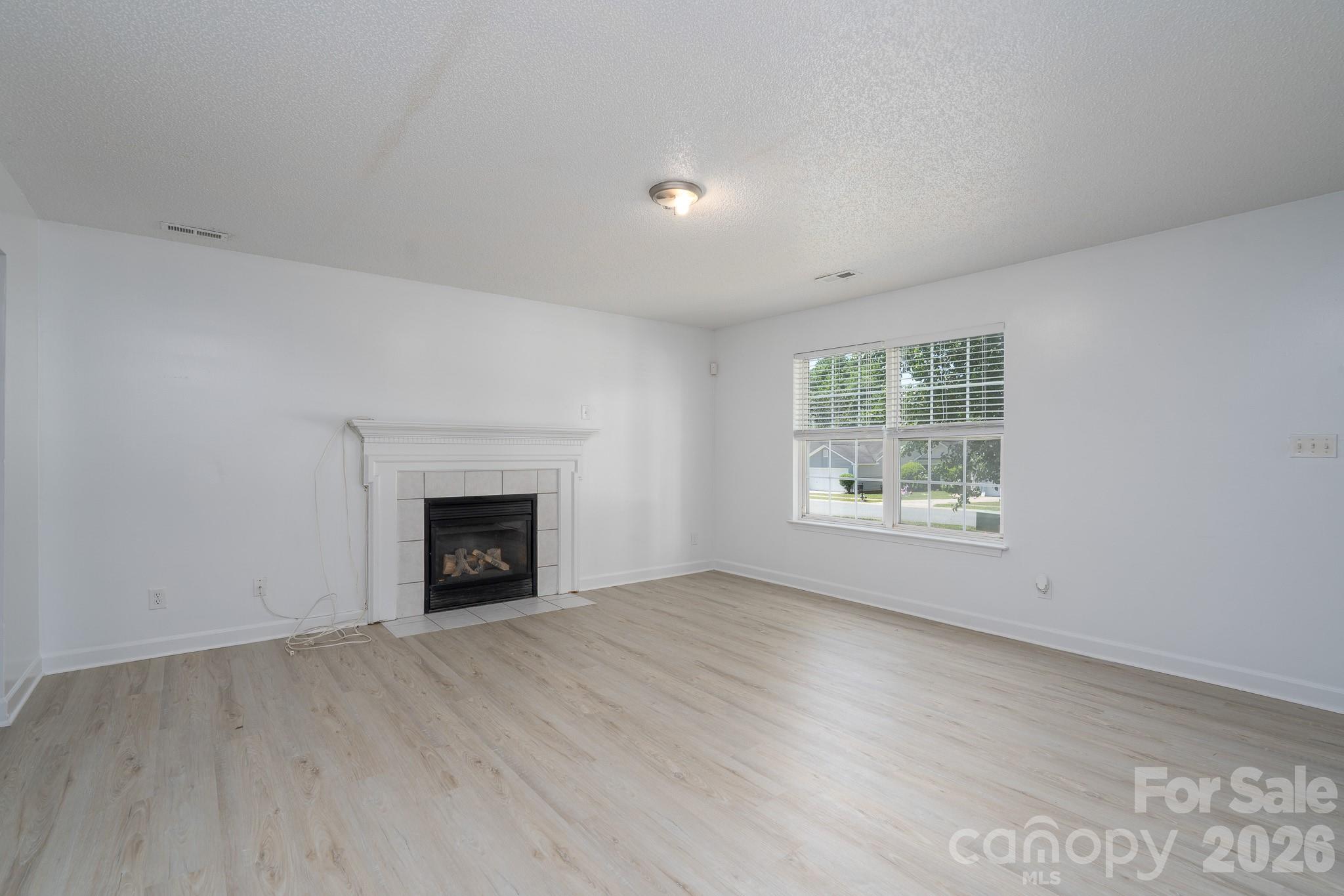 Photo 9 of 511 Lightspun Lane, Charlotte, NC