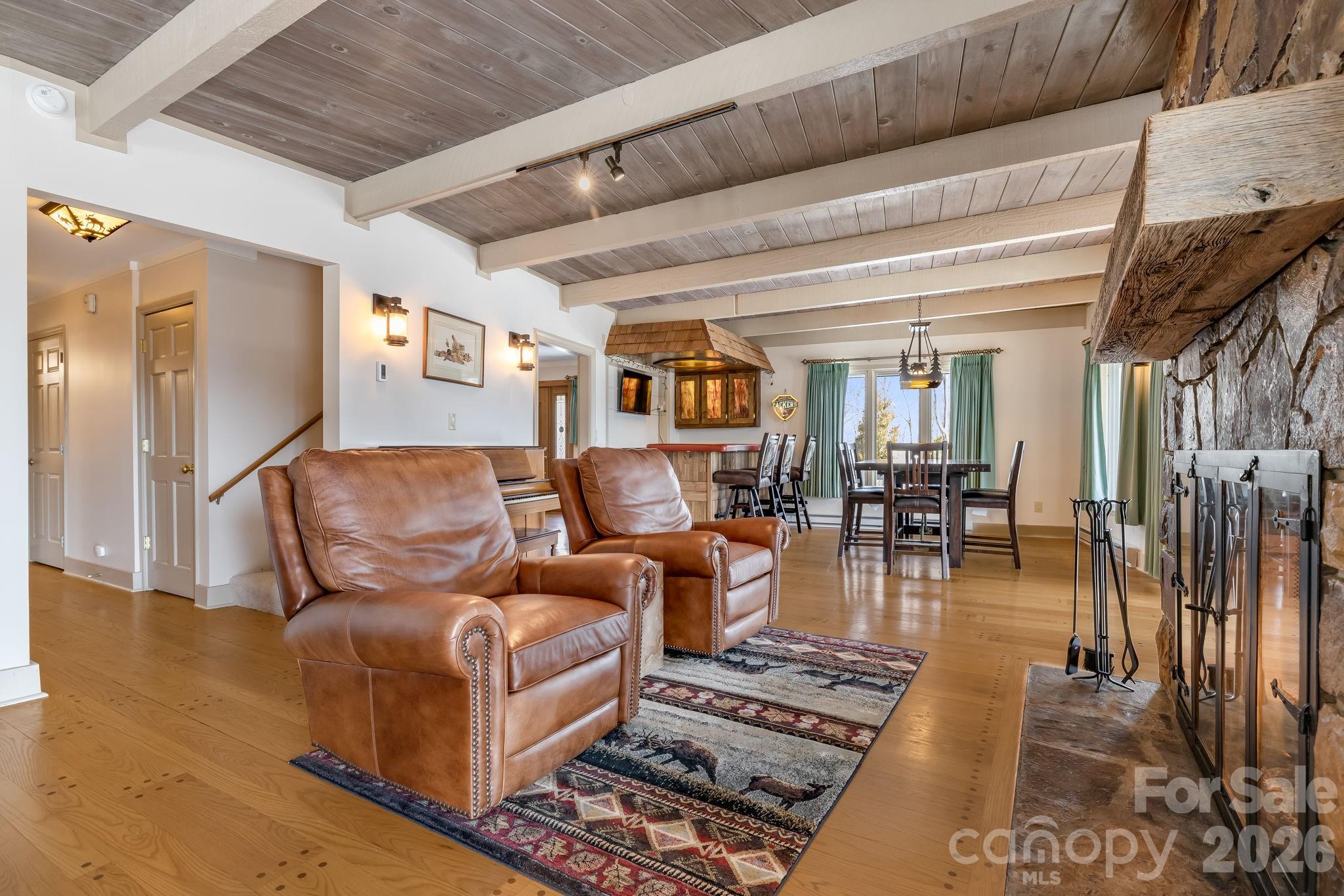 301 Highland Circle, Sugar Mountain, NC - photo 19 of 49