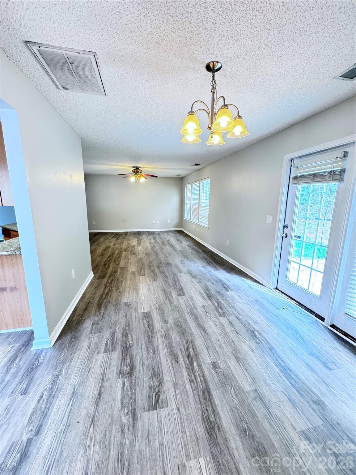 6528 Forest Cross Drive, Charlotte, NC - photo 9 of 24