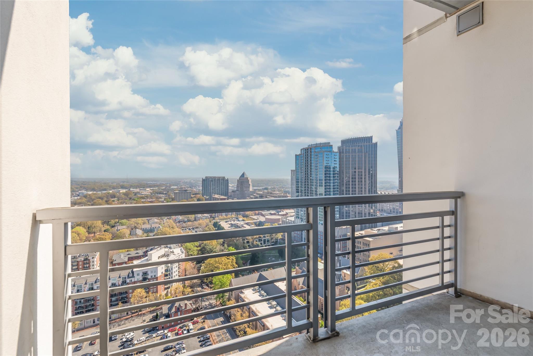 Photo 17 of 333 W Trade Street2502, Charlotte, NC