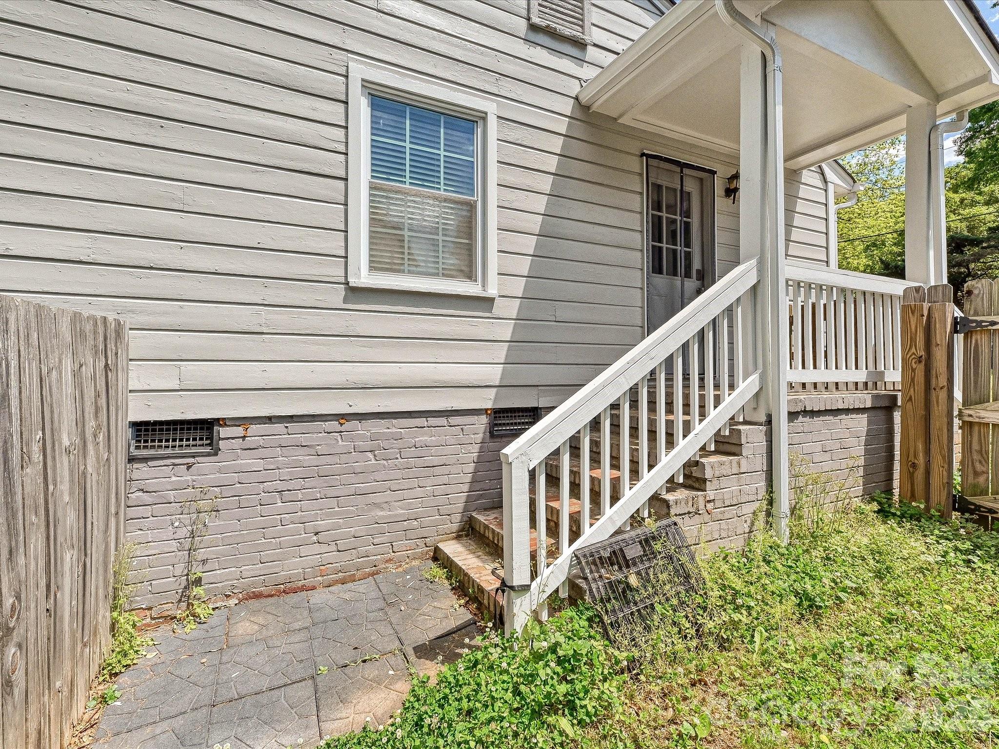 115 N Gardner Avenue, Charlotte, NC - photo 16 of 22